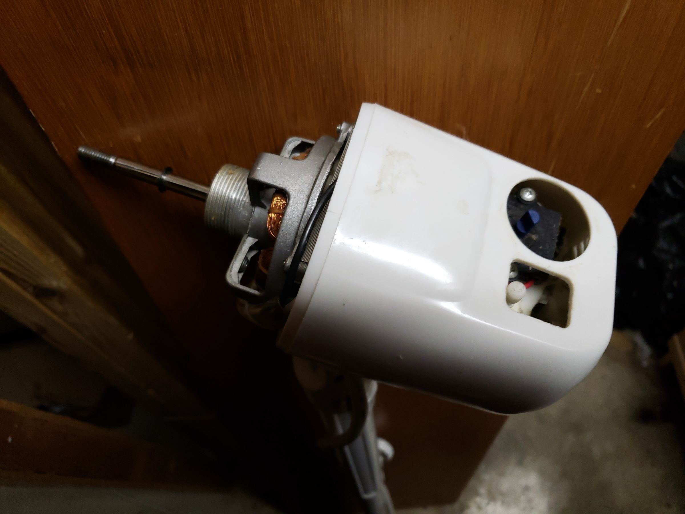 Repair a Fan That Won't Turn : 6 Steps - Instructables