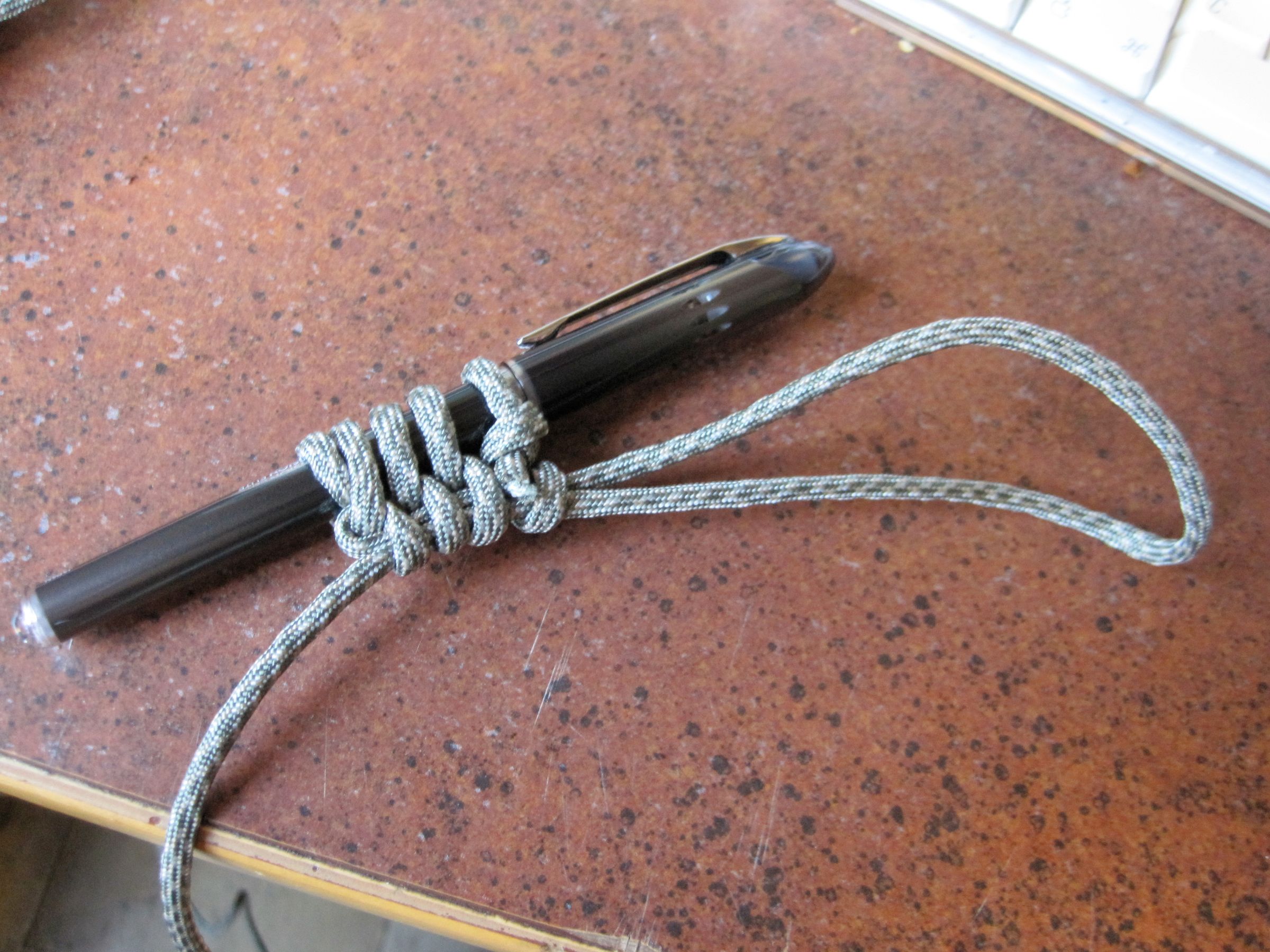 Slatts Paracord Rescue Bracelet (no Buckle) : 7 Steps (with Pictures ...
