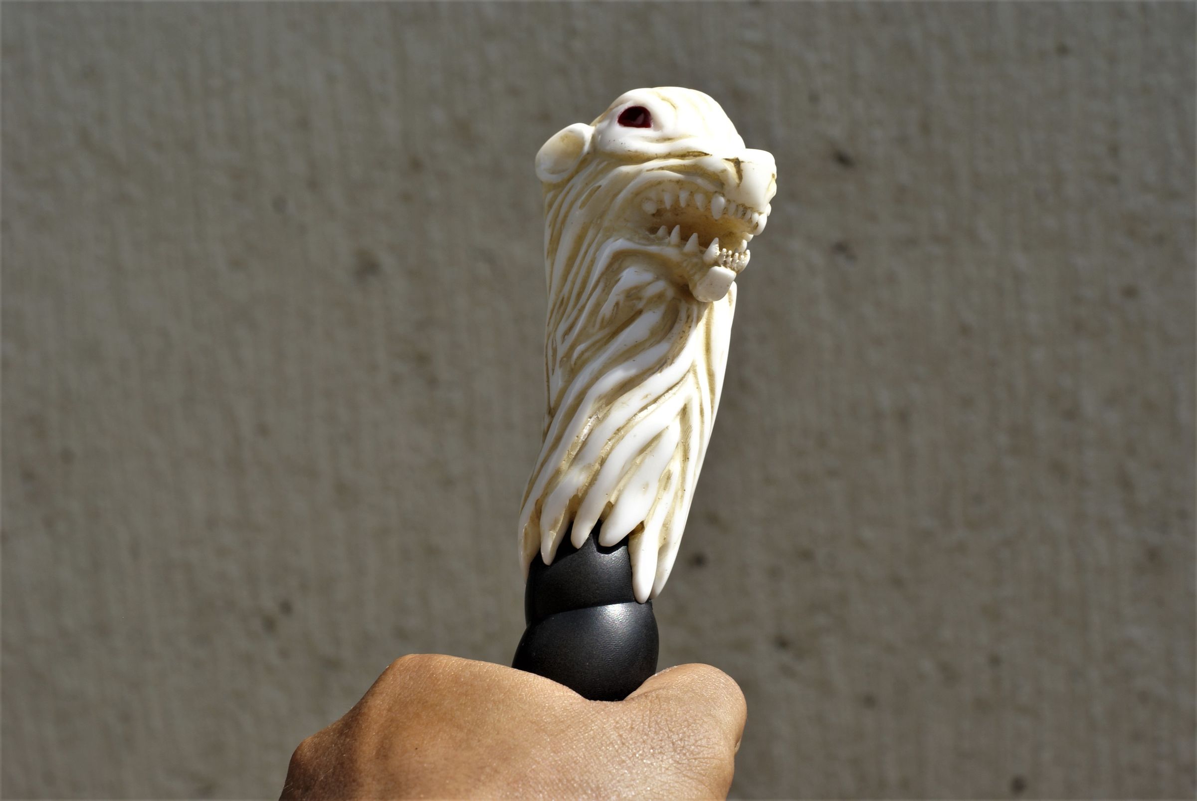 Resin Casting Jon Snow's Longclaw Direwolf Pommel : 15 Steps (with ...