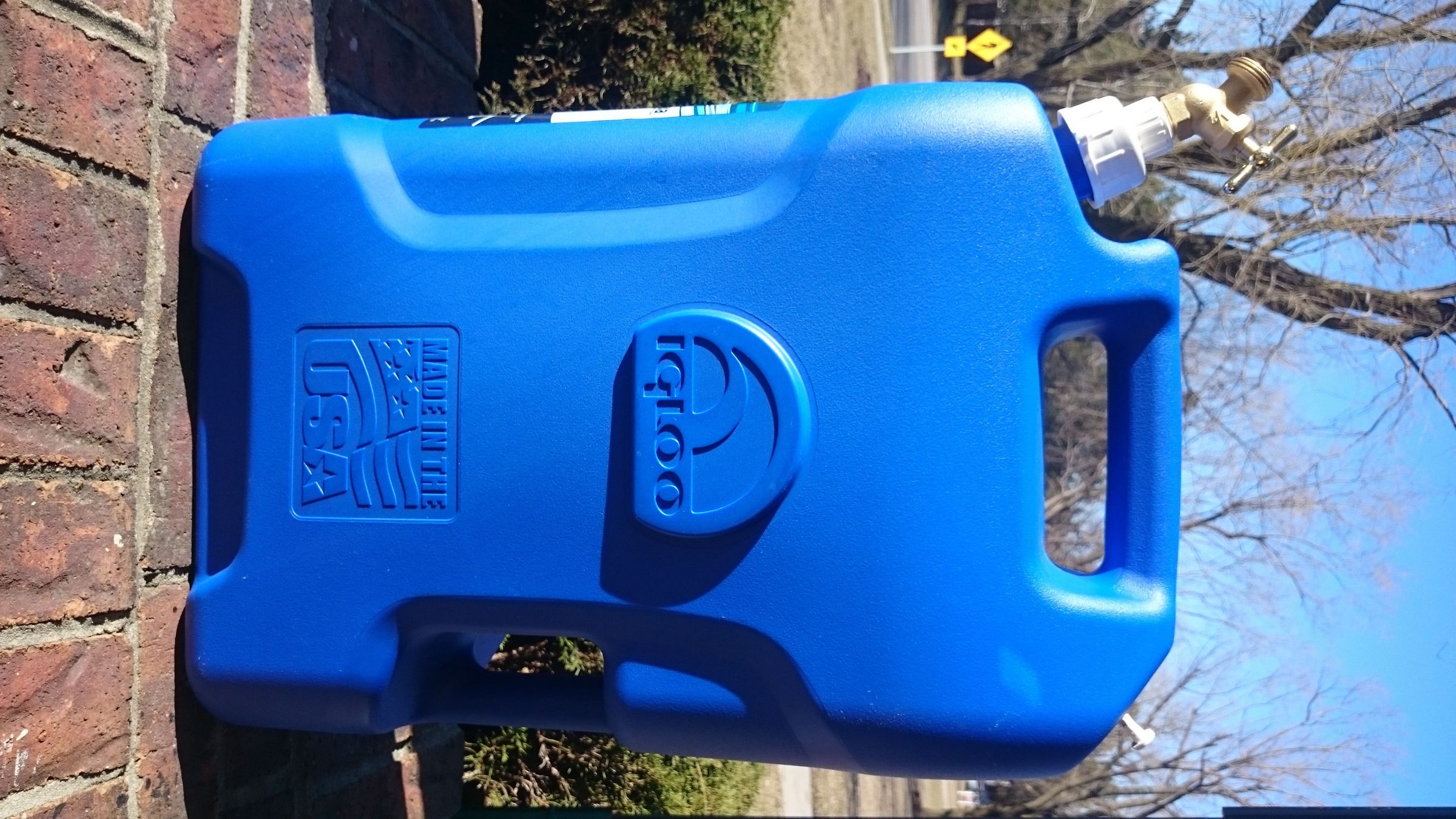 Camping 6 Gallon Water Container Faucet : 8 Steps (with Pictures ...