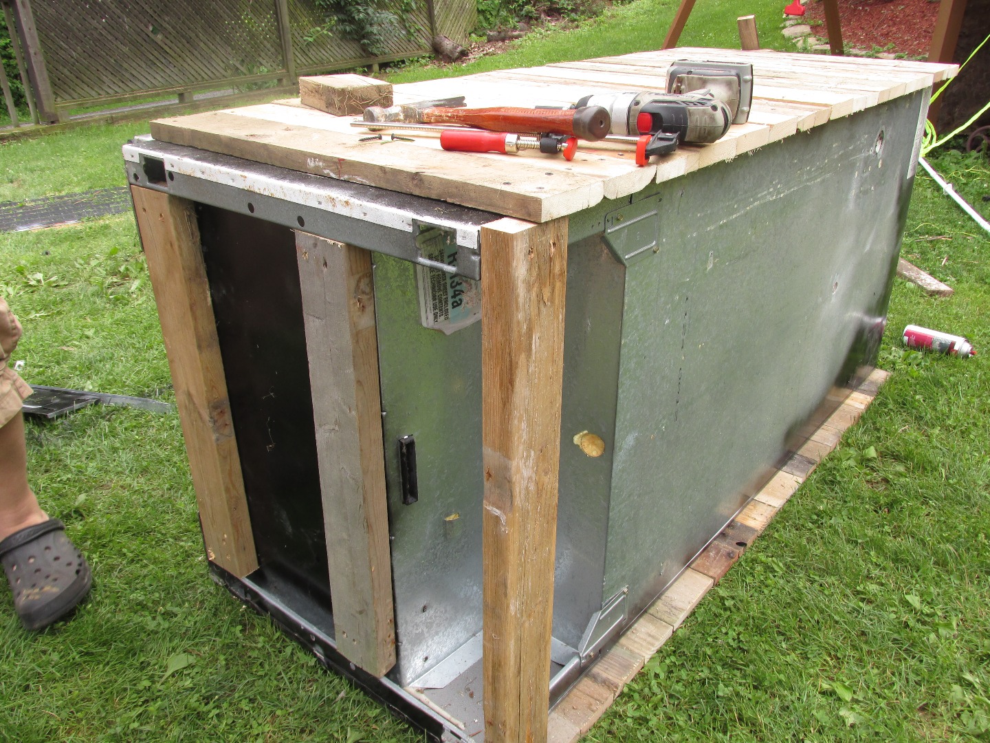 Awesome Rustic Cooler From Broken Refrigerator and Pallets : 11 Steps ...