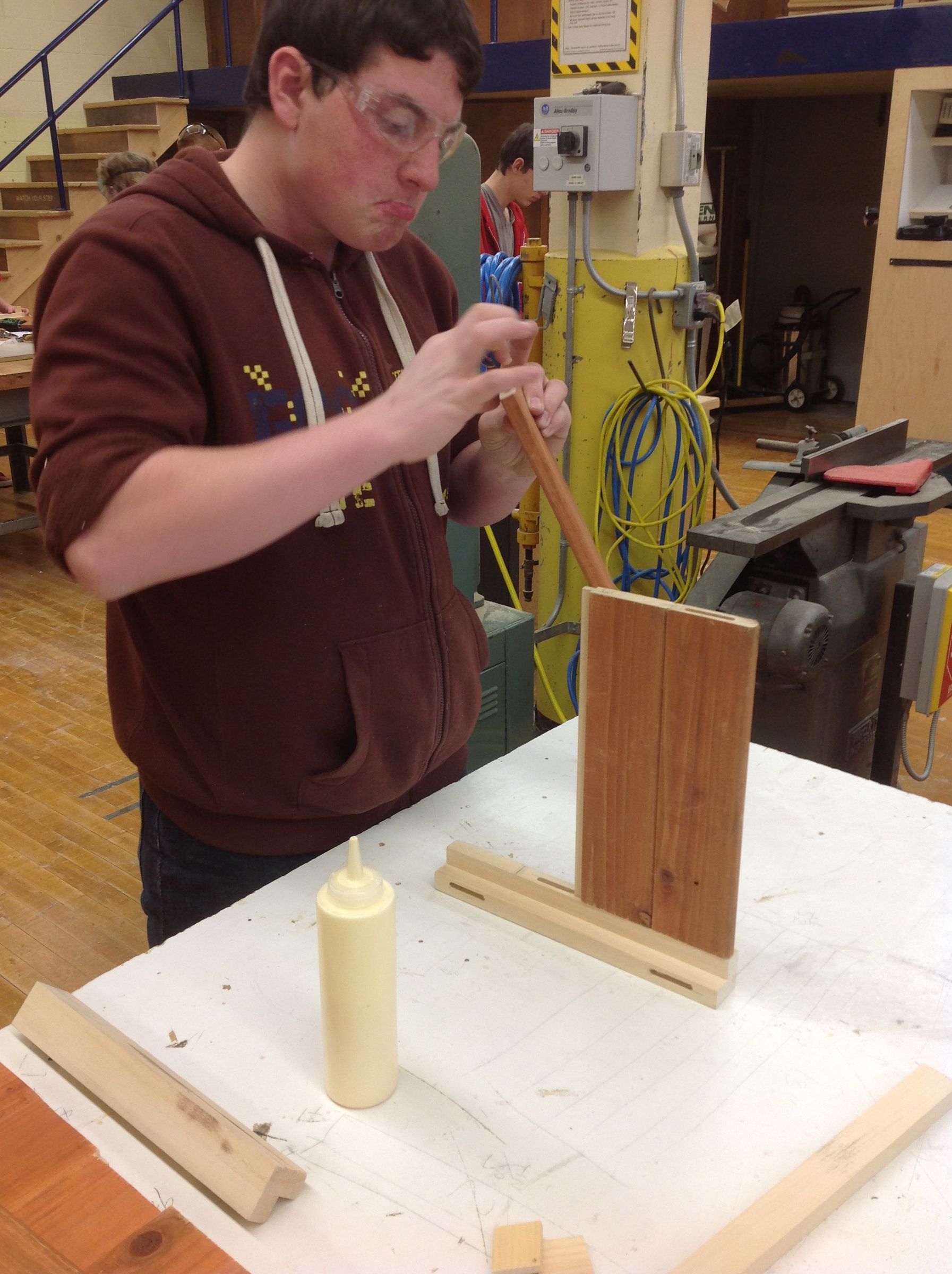 False Bottom Wooden Crate : 6 Steps (with Pictures) - Instructables