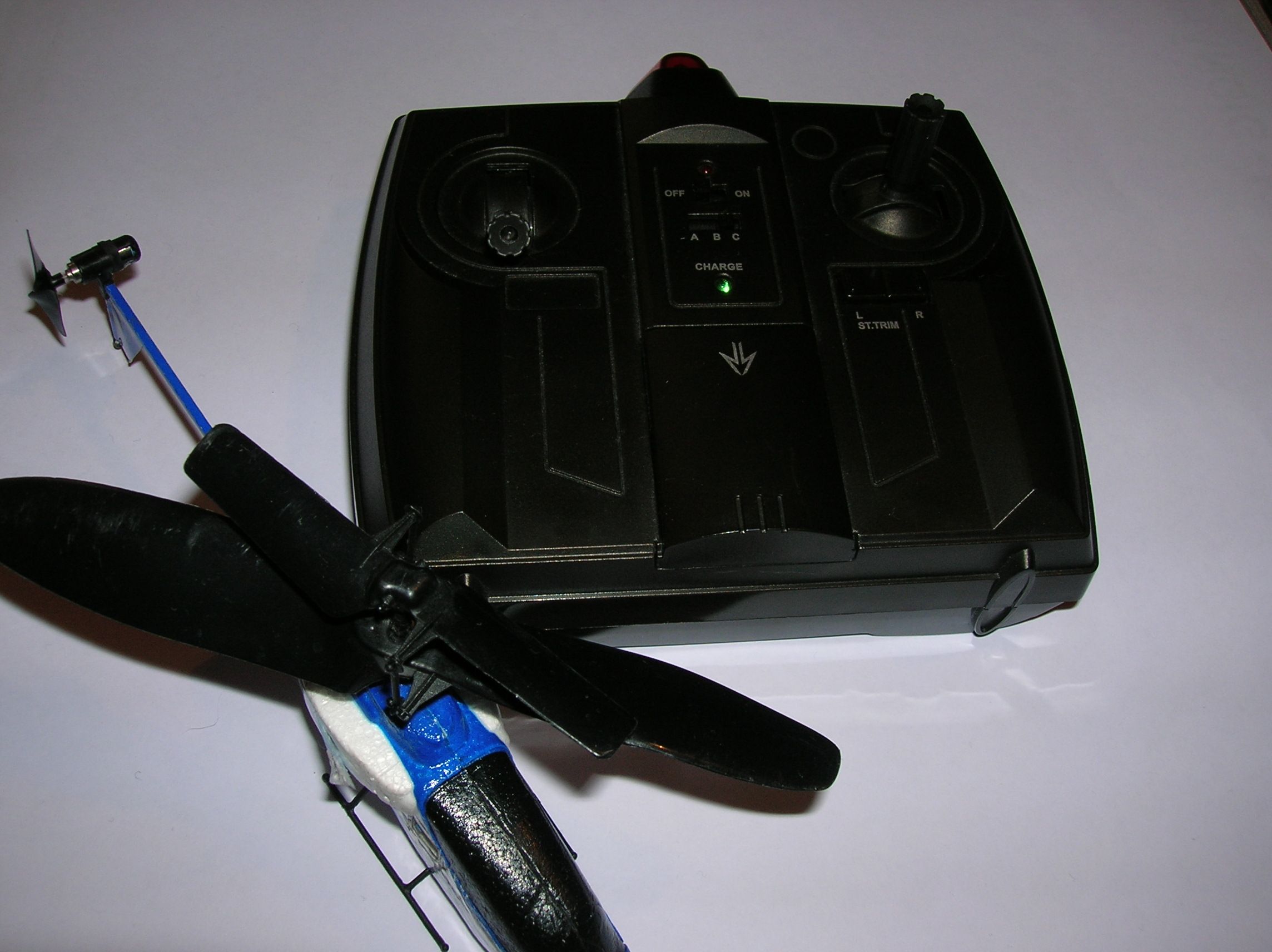How to Fly a Toy Helicopter : 5 Steps - Instructables