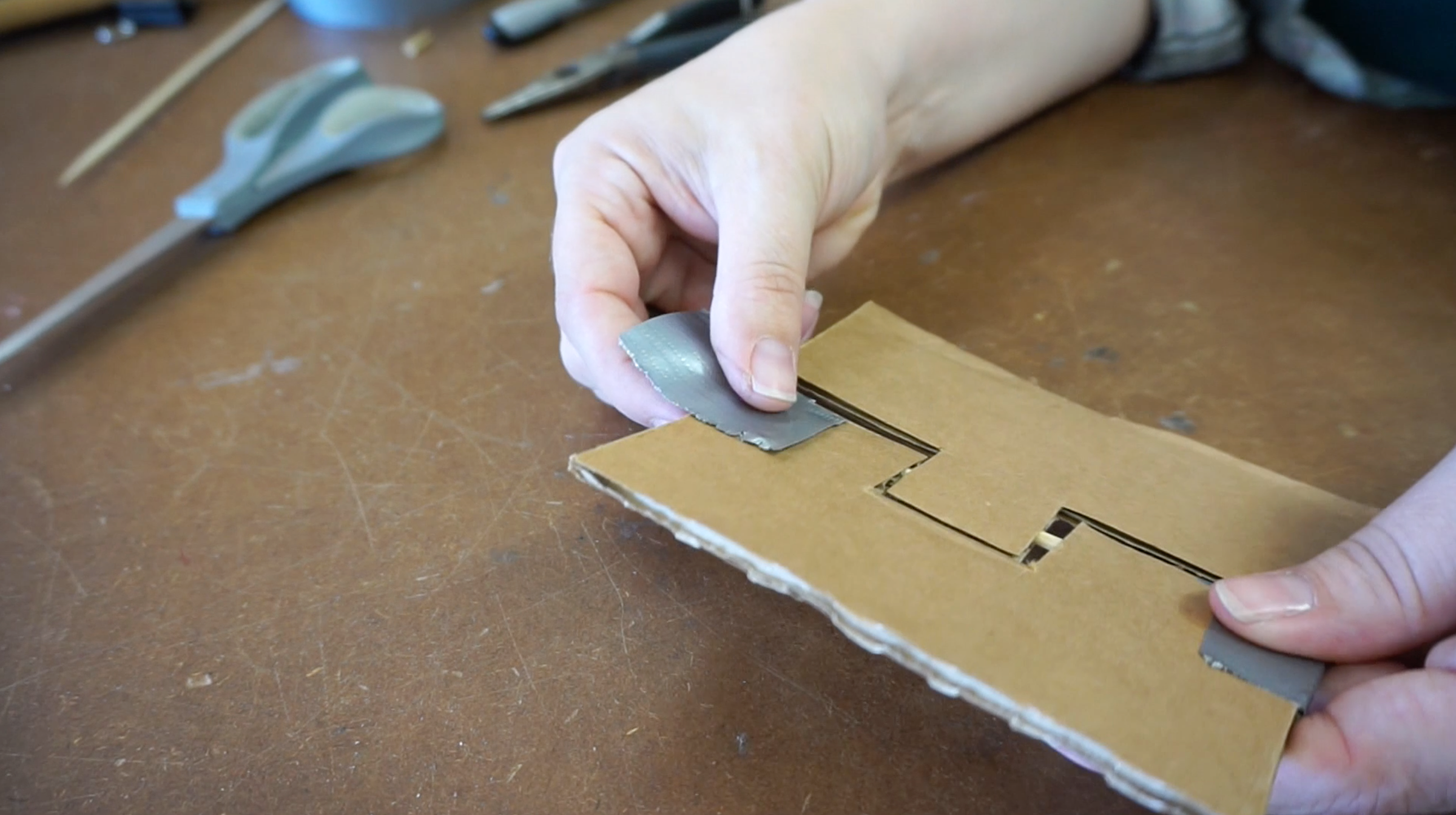 6 Easy Tinkering Hinges : 7 Steps (with Pictures) - Instructables