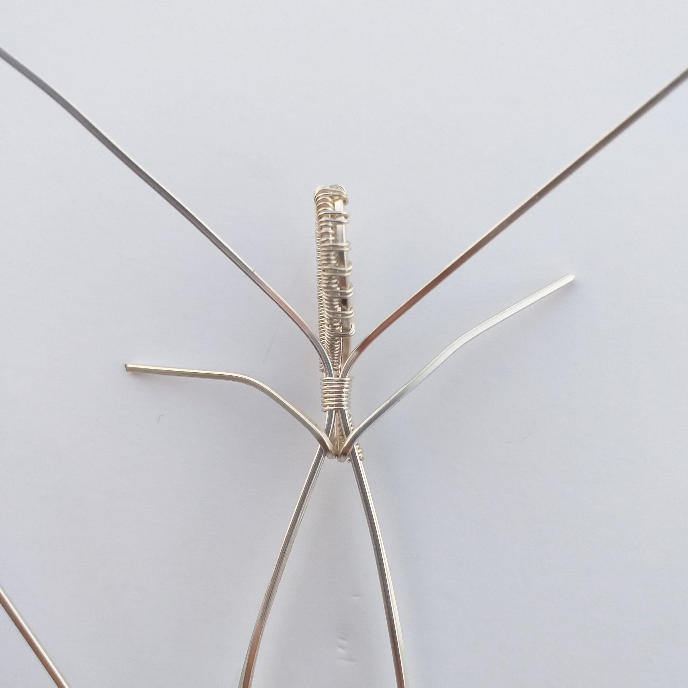 How to Wire Wrap Irregular Stones : 10 Steps (with Pictures ...