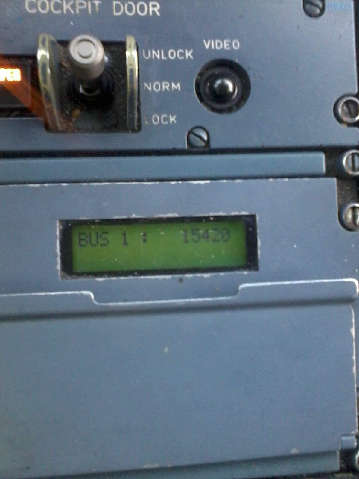 A320 NAV Database Update : 4 Steps (with Pictures) - Instructables