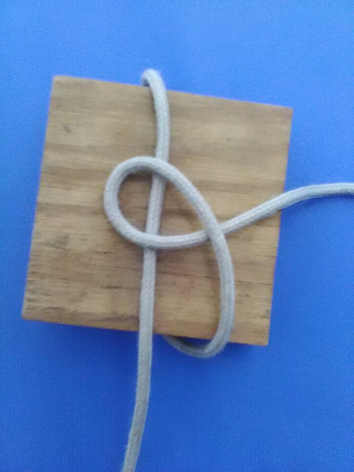Carrick Bend Loop : 7 Steps - Instructables