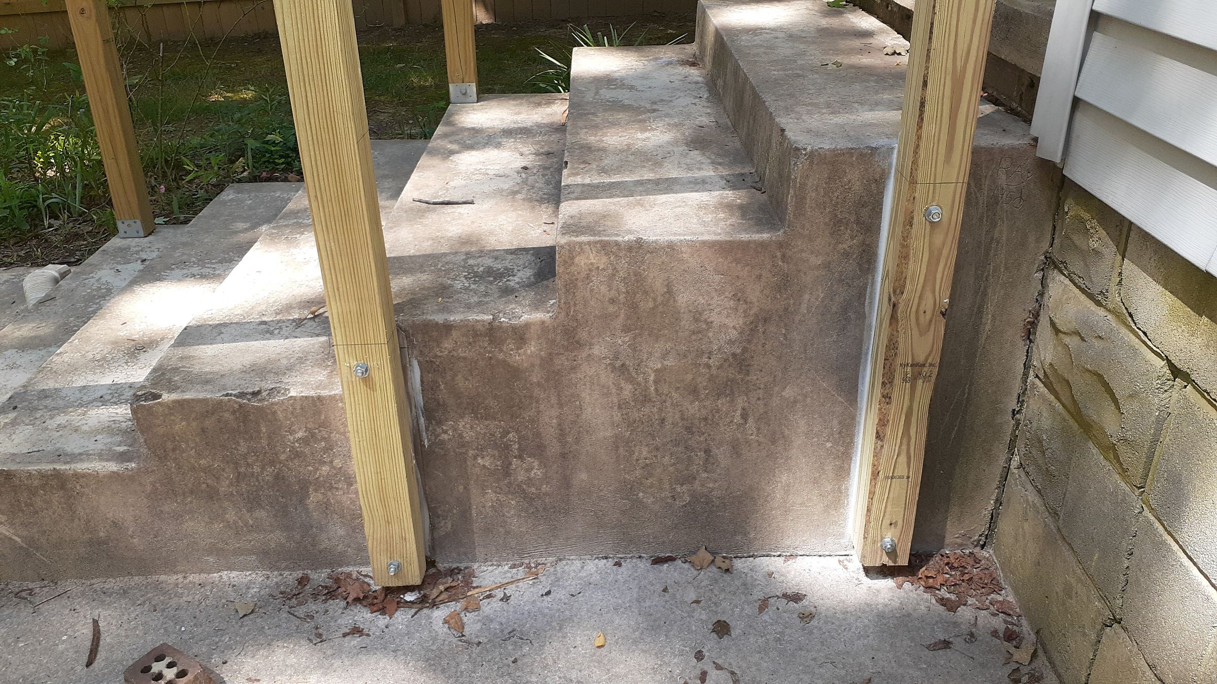 Simple Exterior Handrail (for Less Than $100) : 6 Steps (with Pictures ...