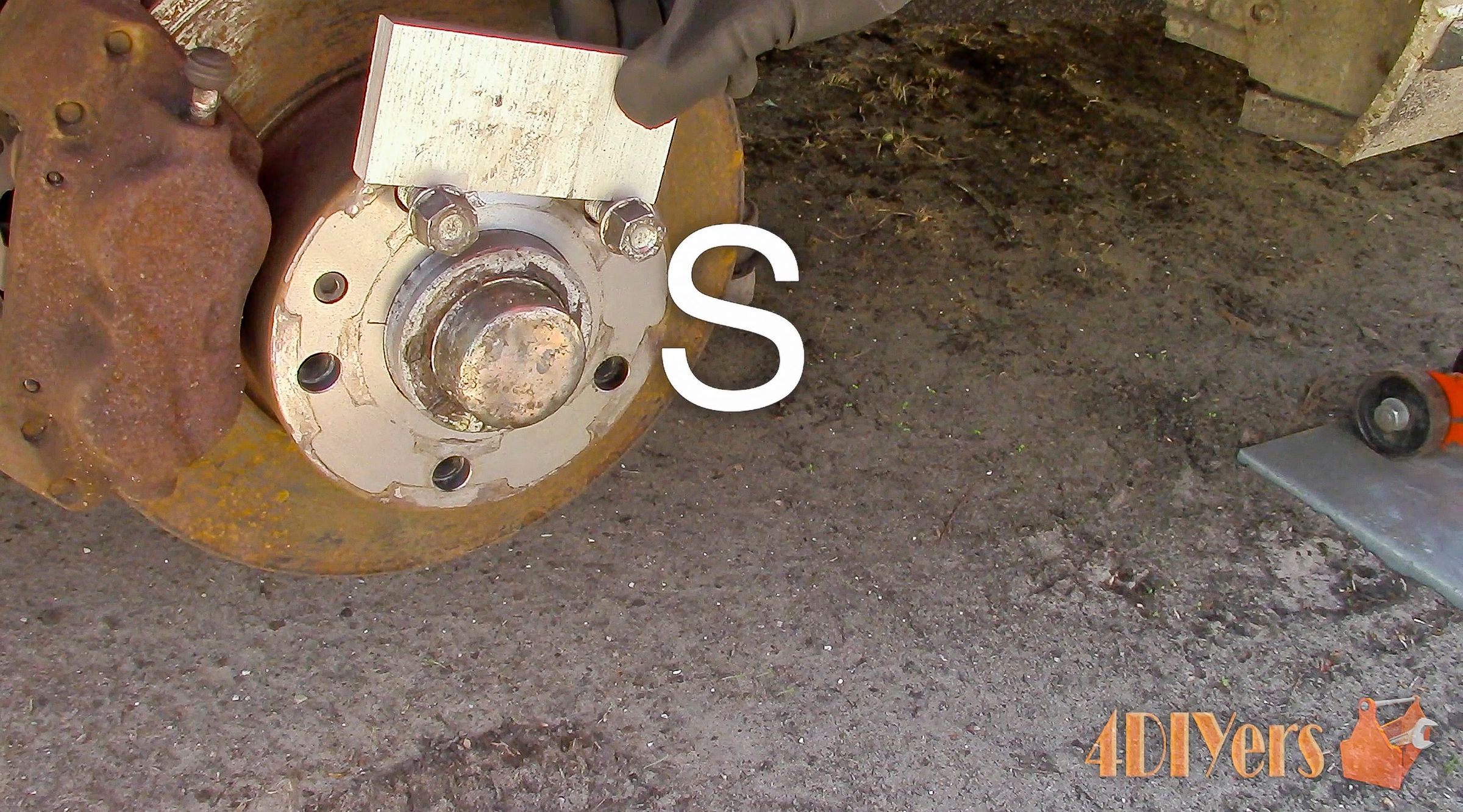 How to Calculate Lug Stud Length : 5 Steps (with Pictures) - Instructables