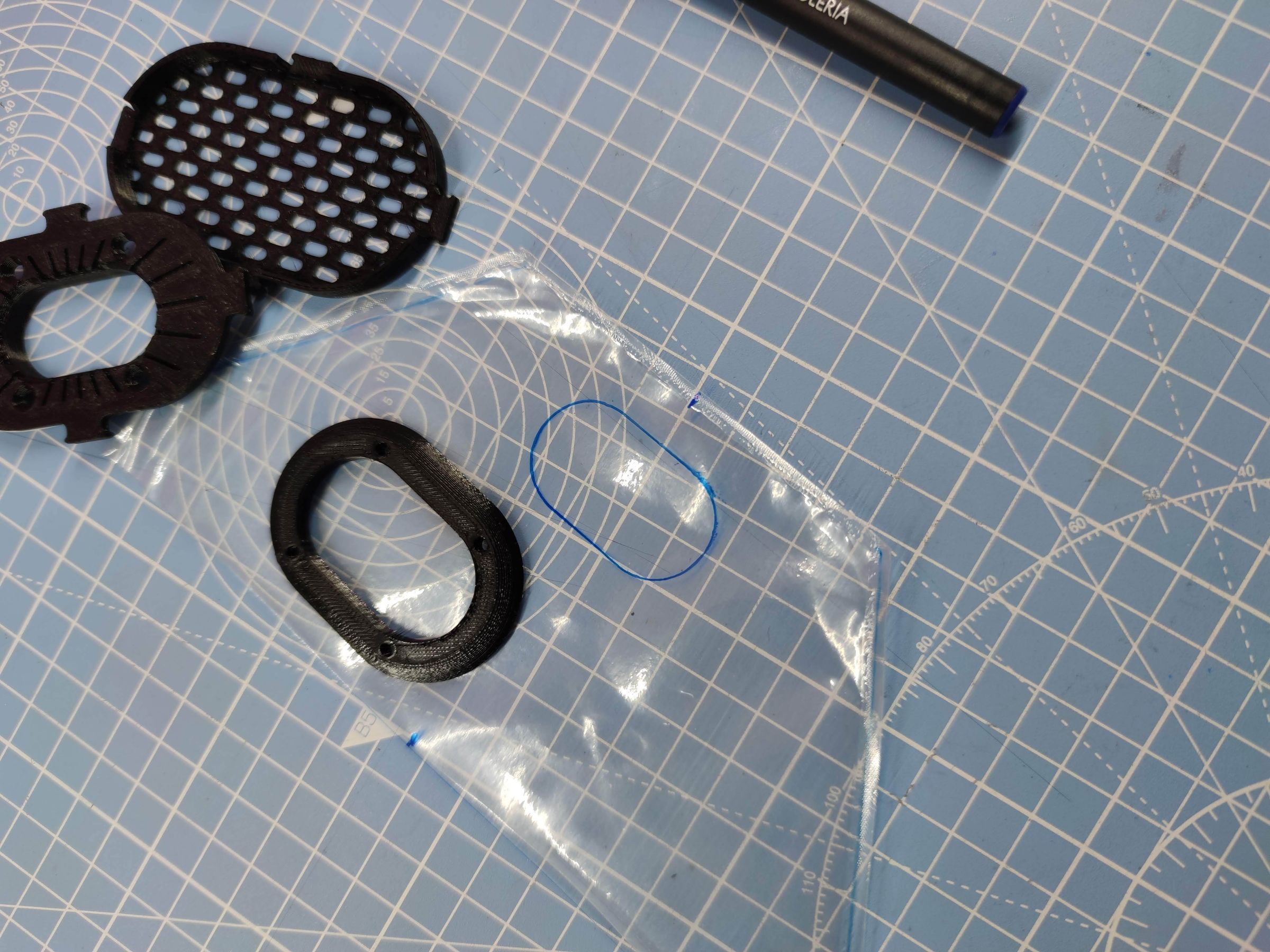 Slim and Adaptive Face Mask With Replaceable Filters : 10 Steps (with ...