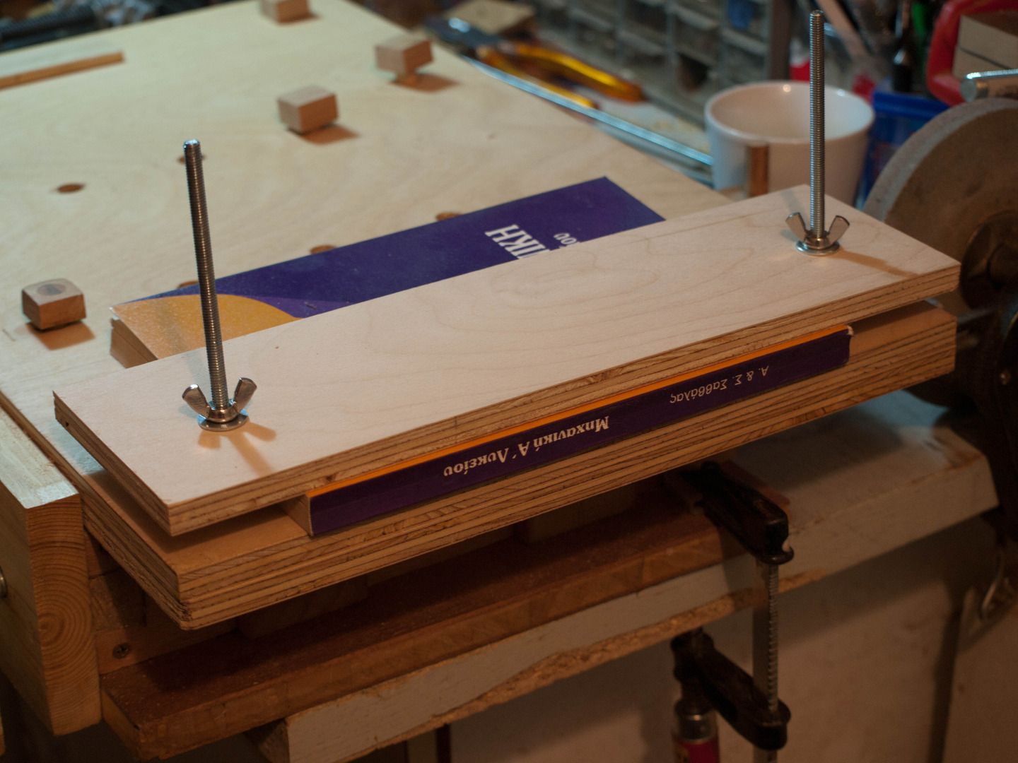 Tabletop Bench and Moxon Vice : 14 Steps (with Pictures) - Instructables