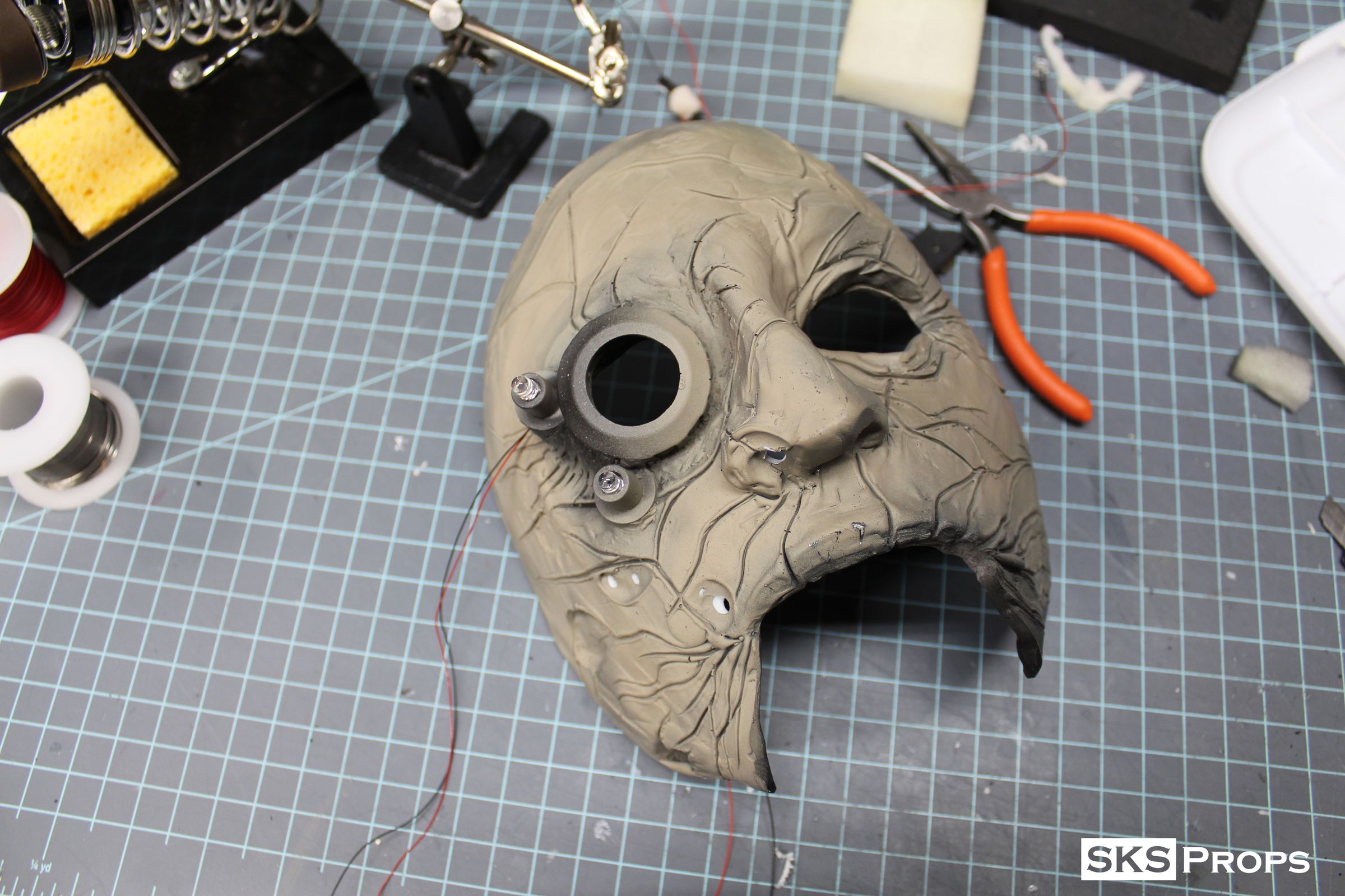 Warhammer 40K Tech Priest Cosplay - SKS Props : 35 Steps (with Pictures ...