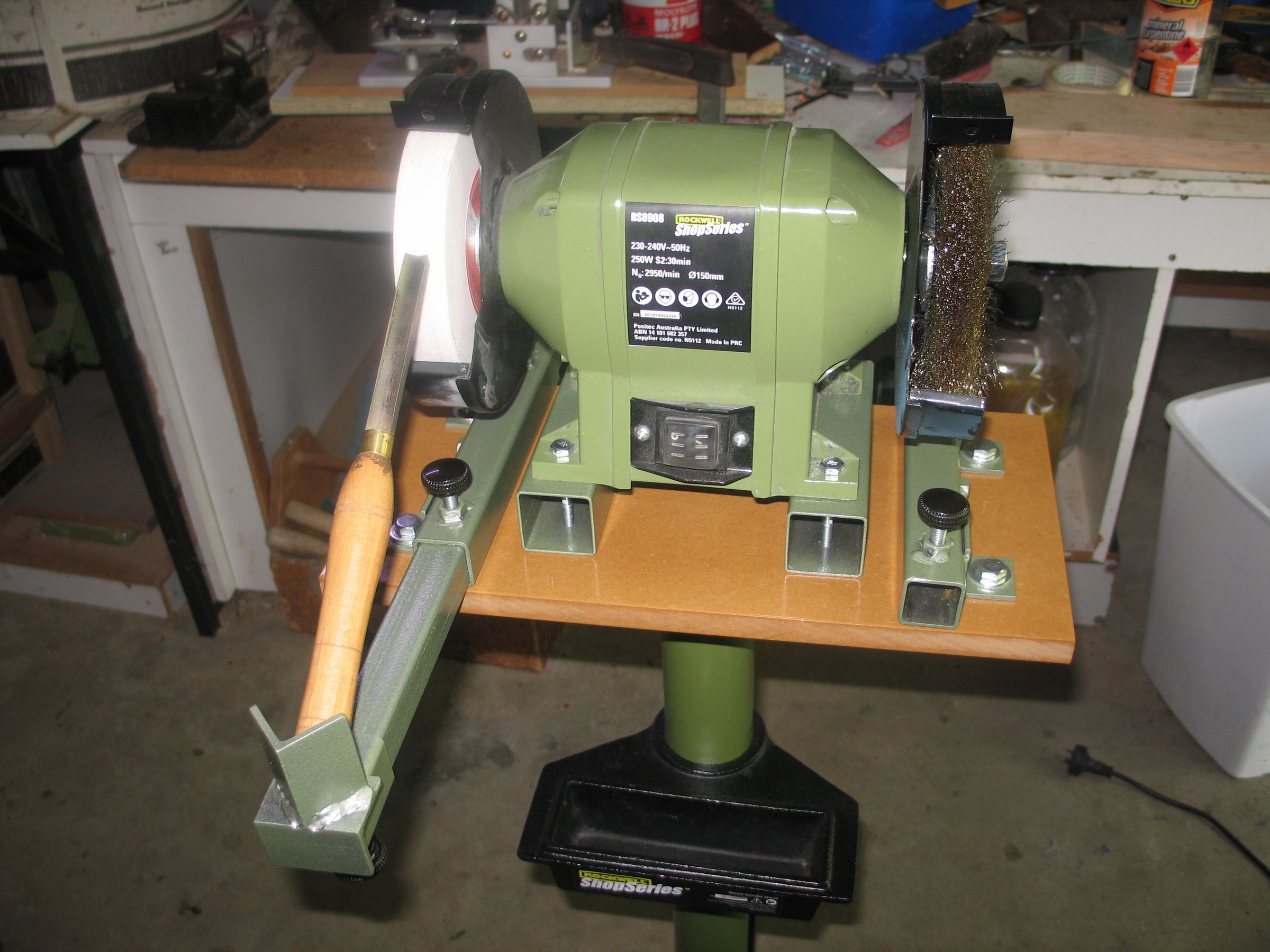 Sharpening Jig for Turning Chisels : 8 Steps (with Pictures ...