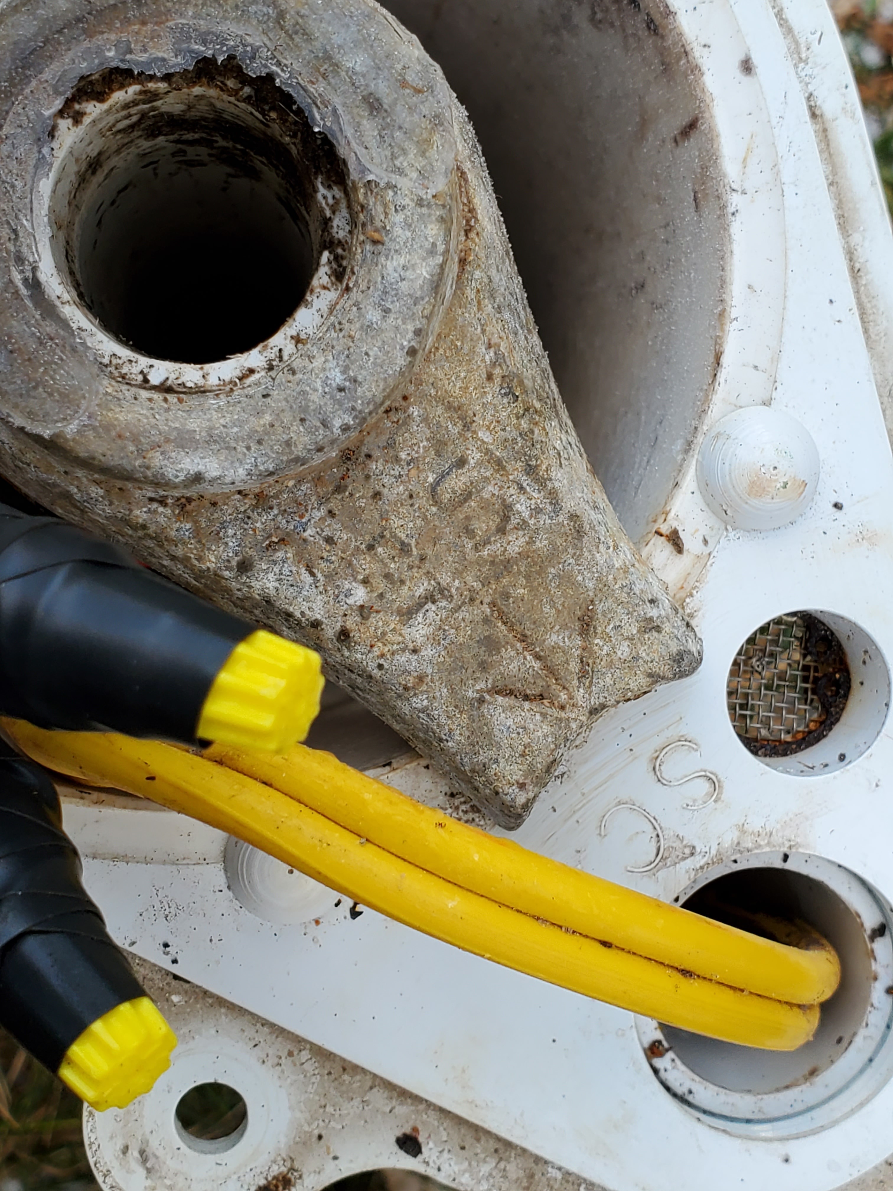 Diagnose and Replace a Submersible Well Pump : 6 Steps - Instructables