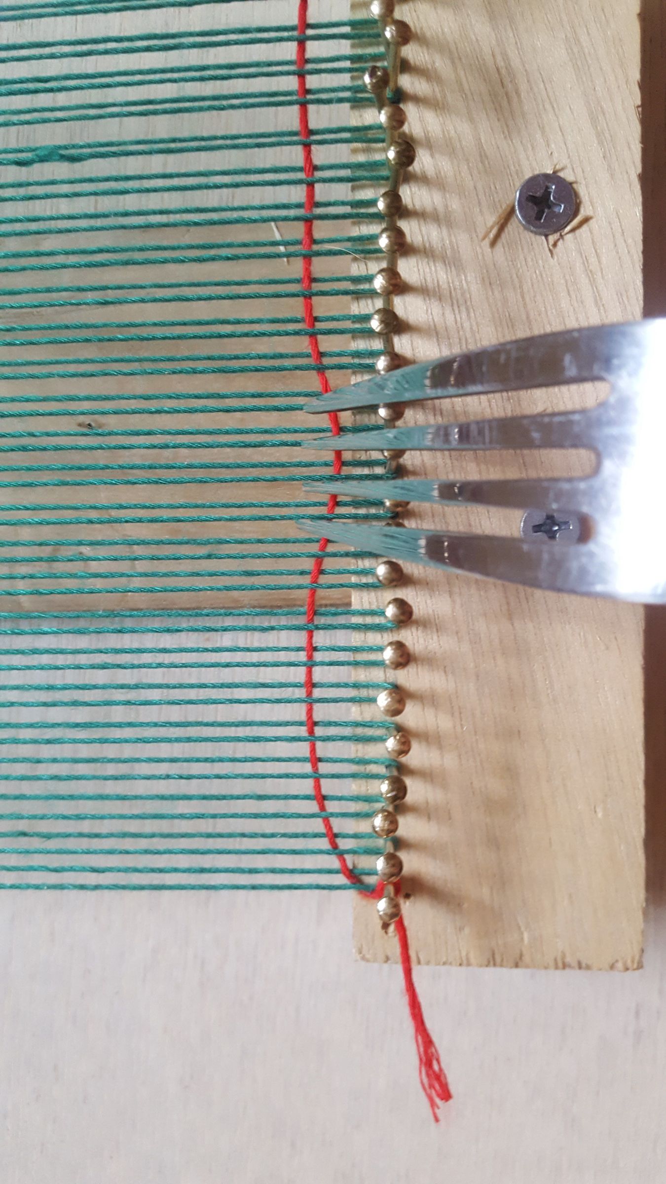 Basic Weaving Loom and Weaving Techniques : 6 Steps (with Pictures ...