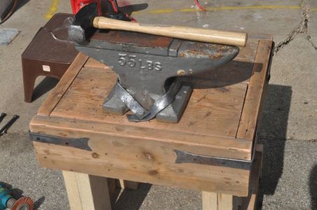 Anvil Stand : 9 Steps (with Pictures) - Instructables