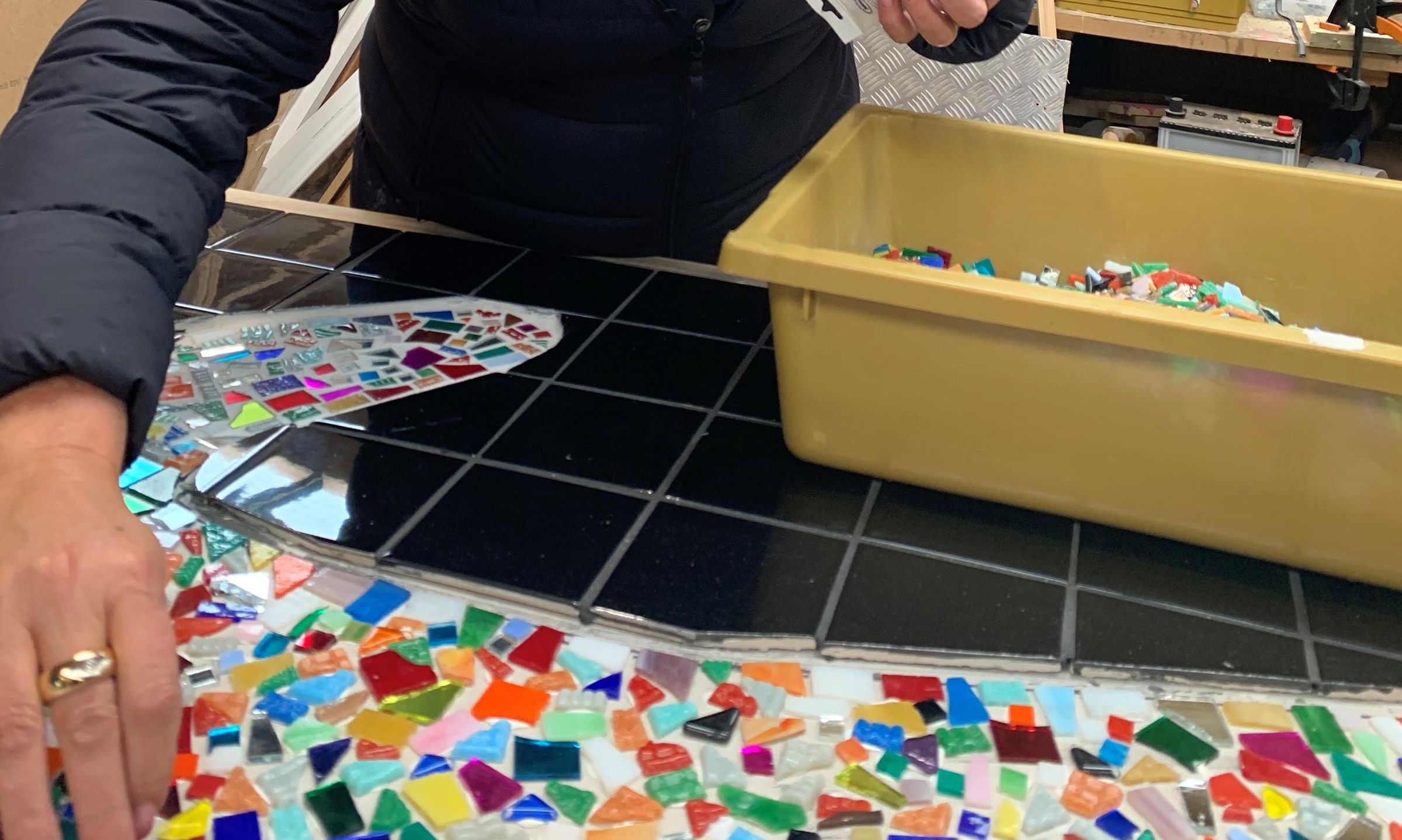 Mosaic Hand Art : 8 Steps (with Pictures) - Instructables