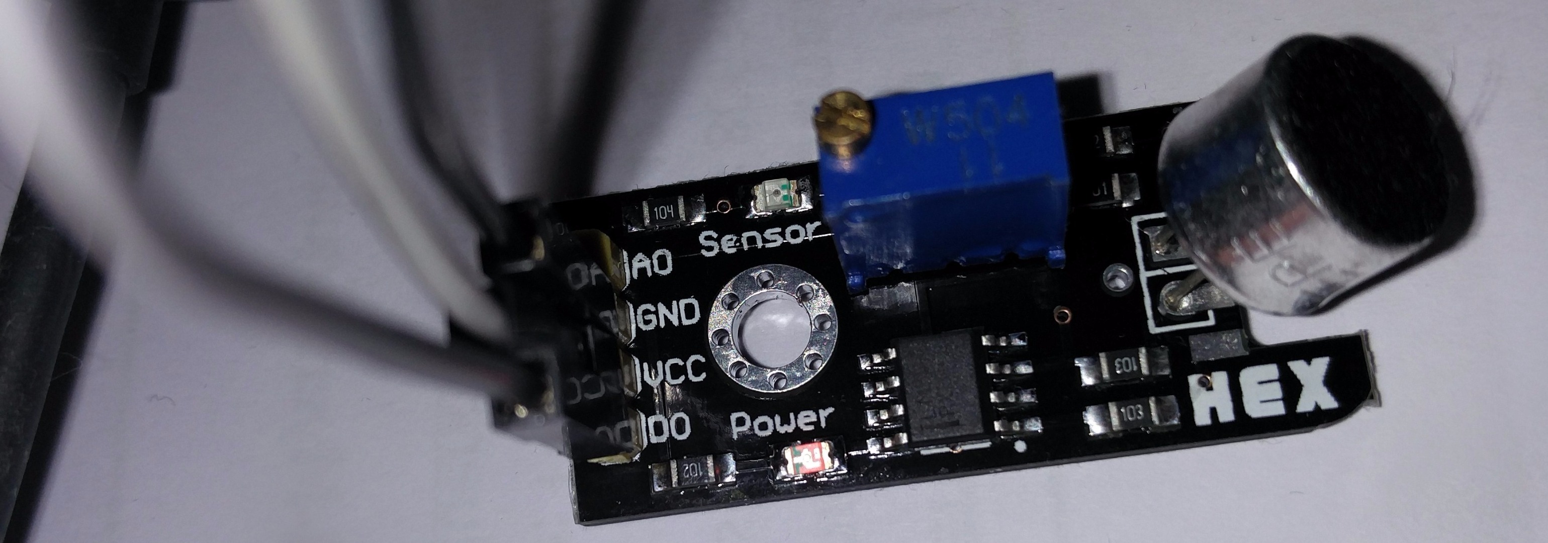 Using a Sound Sensor With a Raspberry Pi to Control Your Philips Hue ...