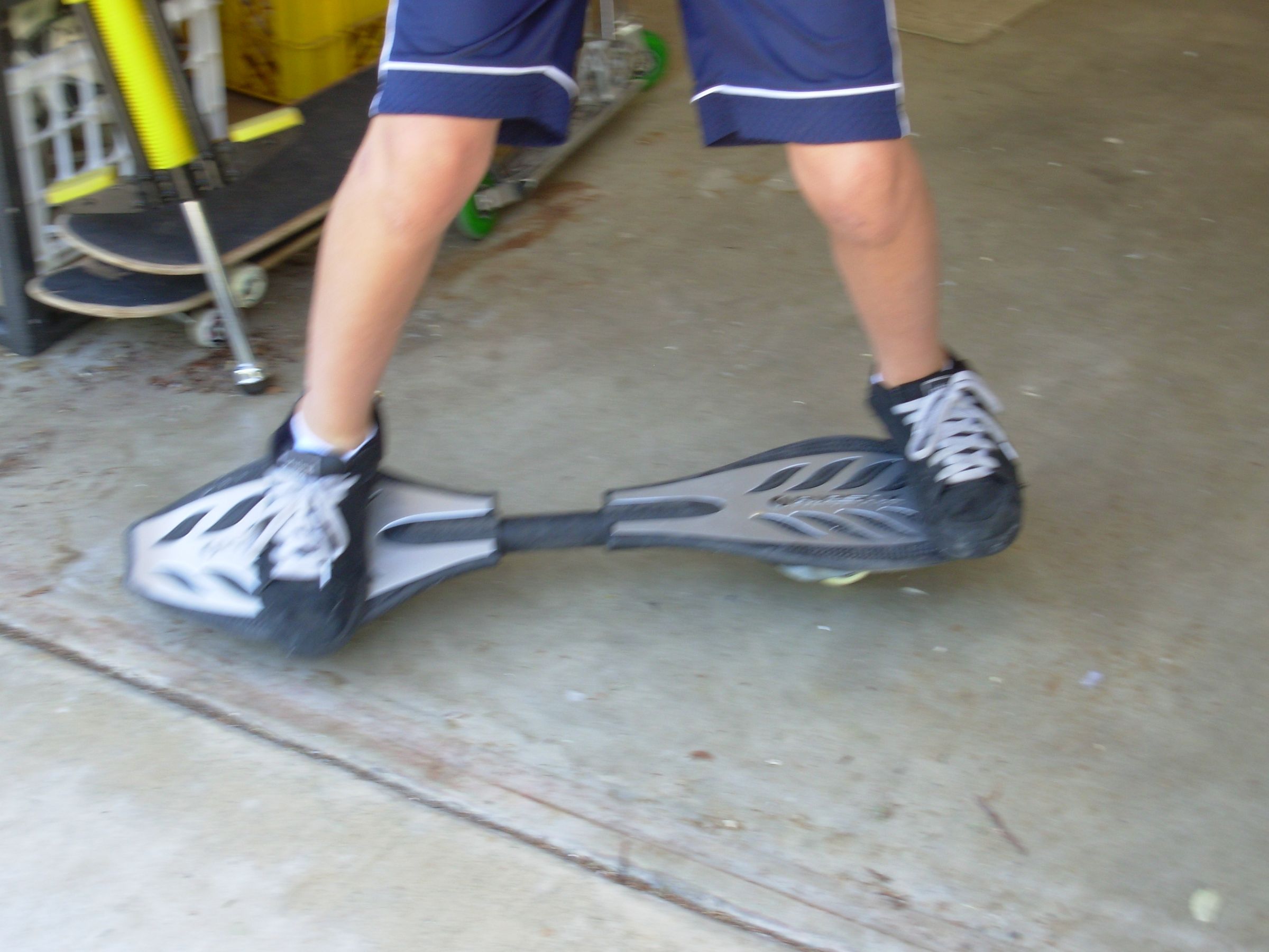 How to Ripstik/waveboard : 5 Steps - Instructables