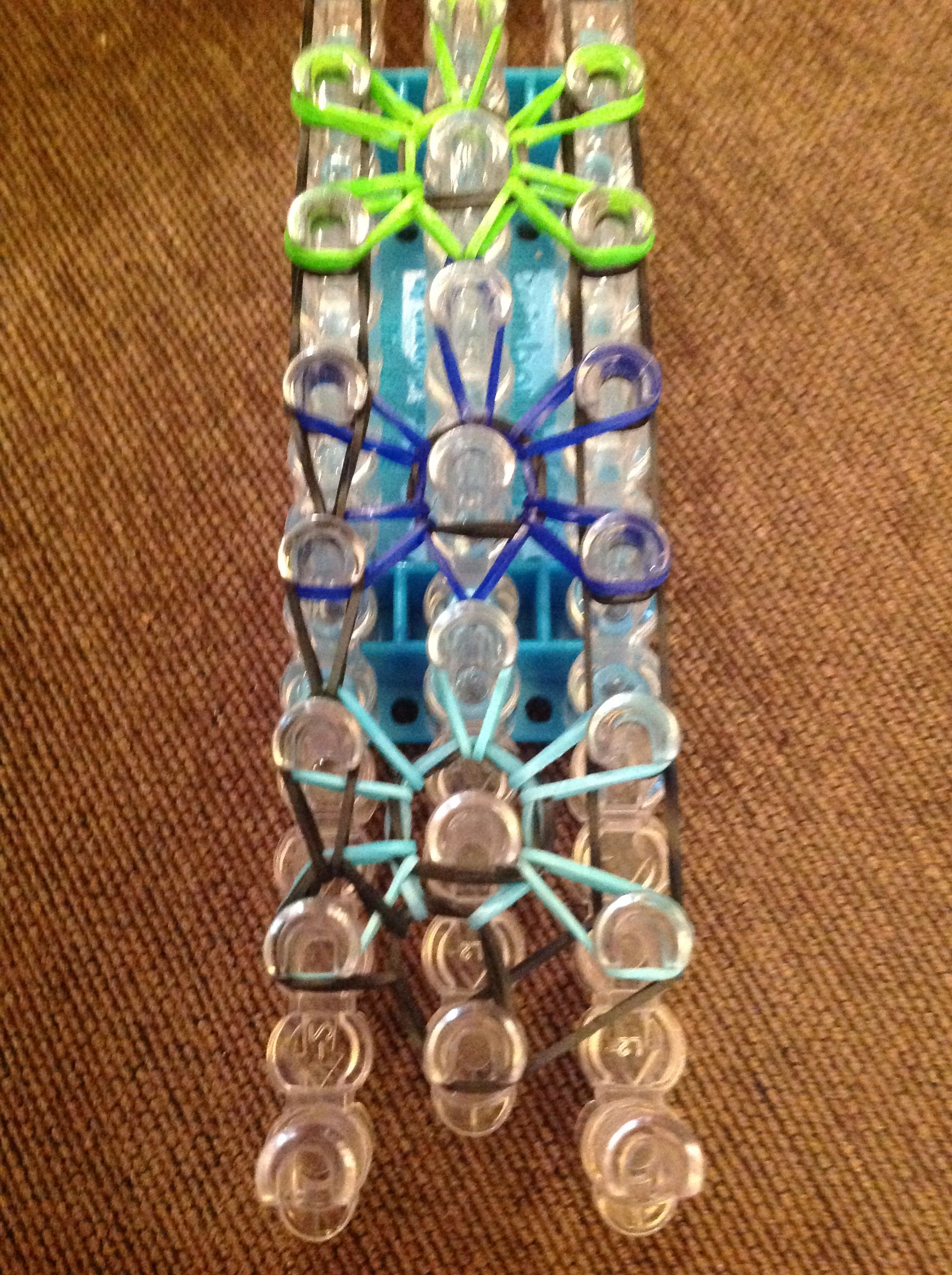 How to Make Rainbow Loom Starburst : 9 Steps (with Pictures ...