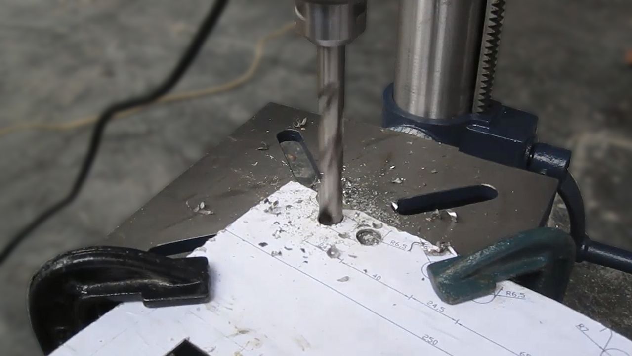 How to Make a Table Saw - Anti KickBack for DIY Table Saw - Guard ...