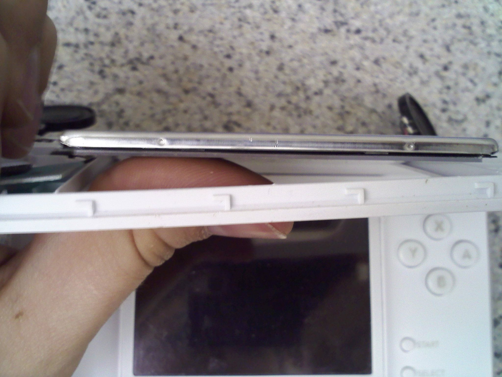 Replace Your Nintendo DS Lite Shell : 5 Steps - Instructables
