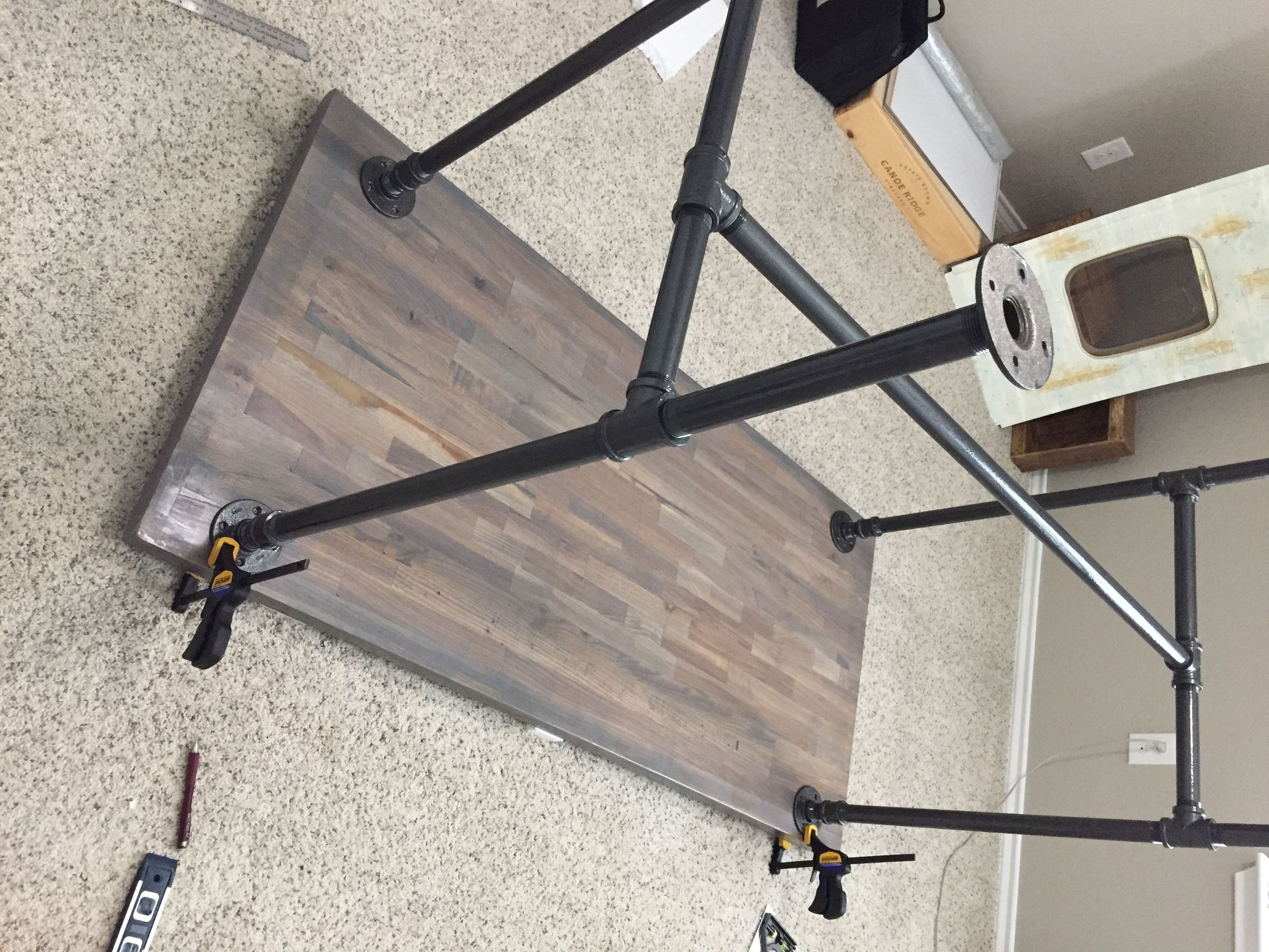 Black Pipe Standing Desk : 8 Steps (with Pictures) - Instructables