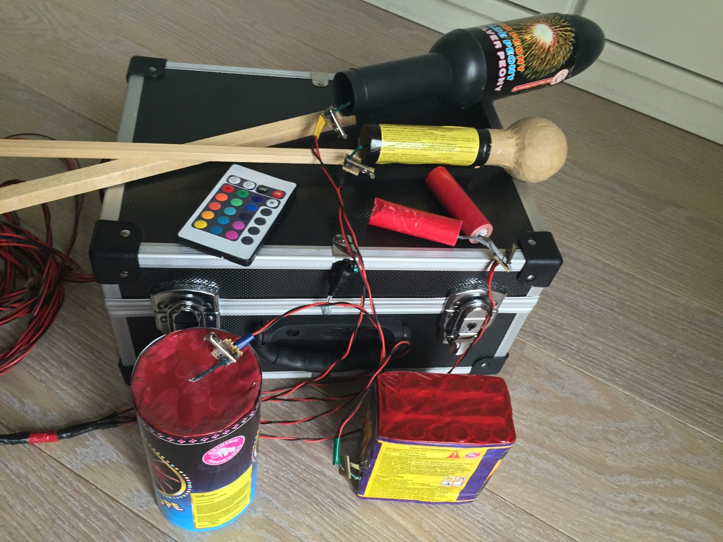 Wireless Firework Igniter : 5 Steps (with Pictures) - Instructables