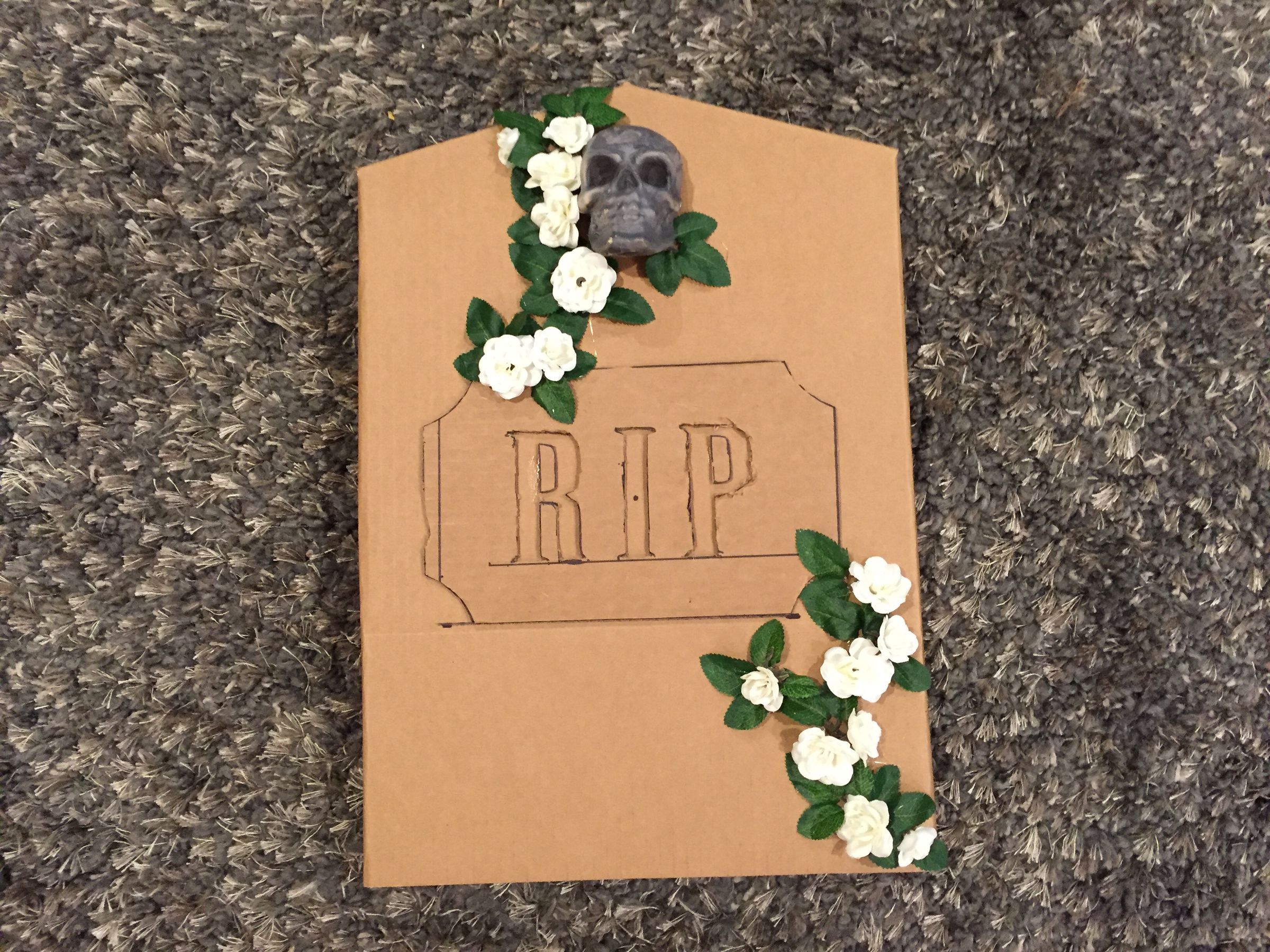 Cardboard Gravestone : 6 Steps (with Pictures) - Instructables