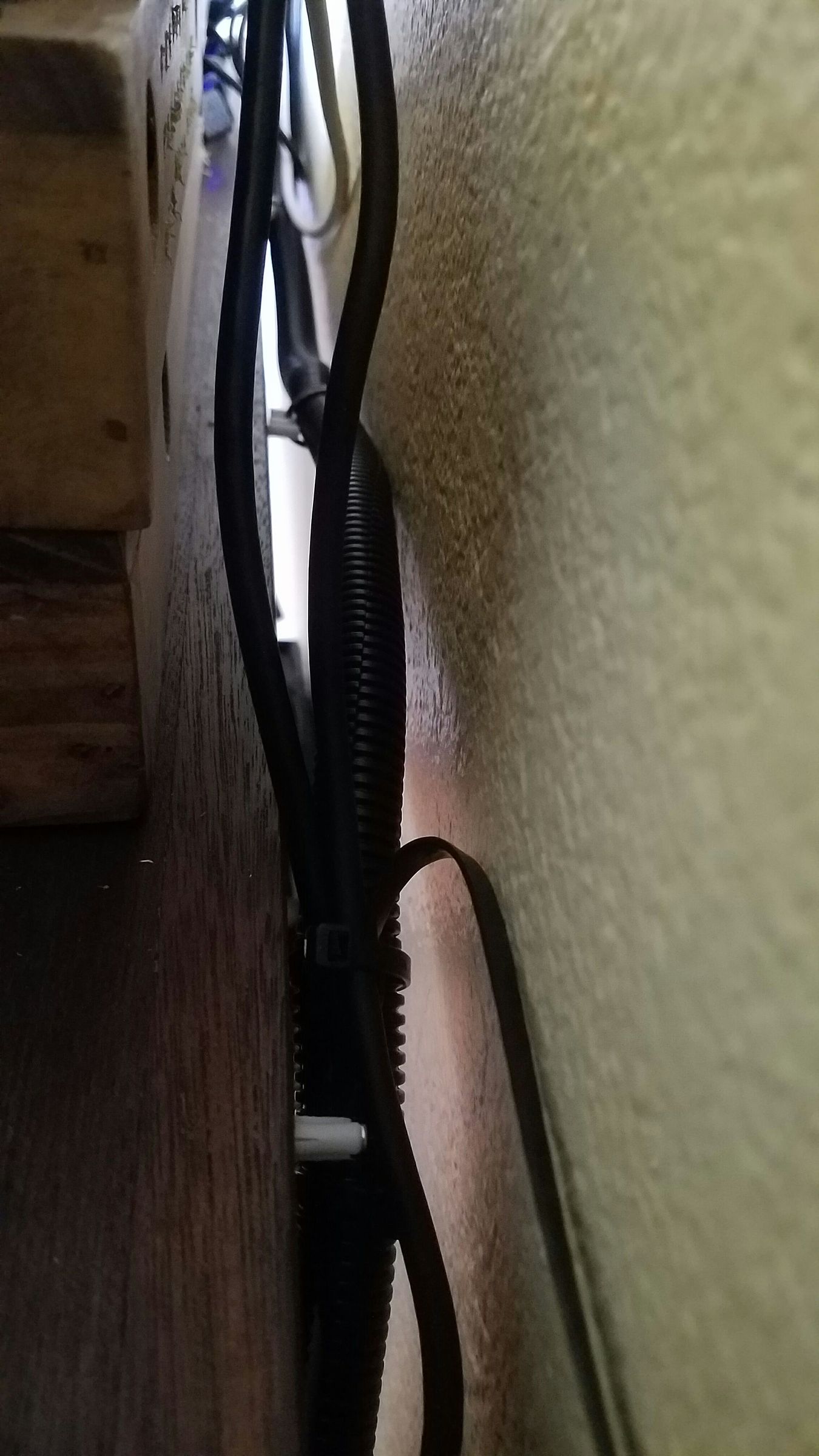 Powered Monitor Stand Hack : 11 Steps (with Pictures) - Instructables