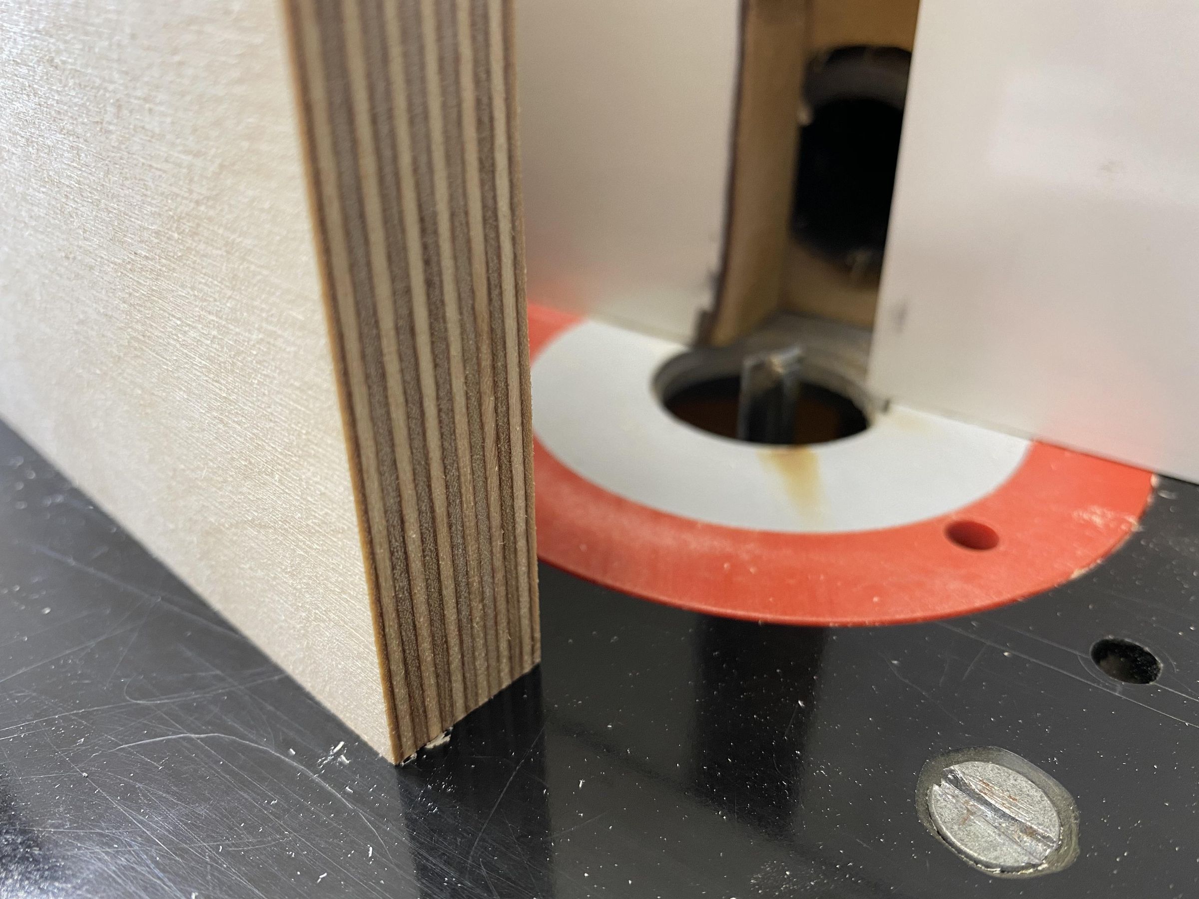 Deep Hole in a Small Box, a Different Take on the Infinity Mirror. : 10 ...