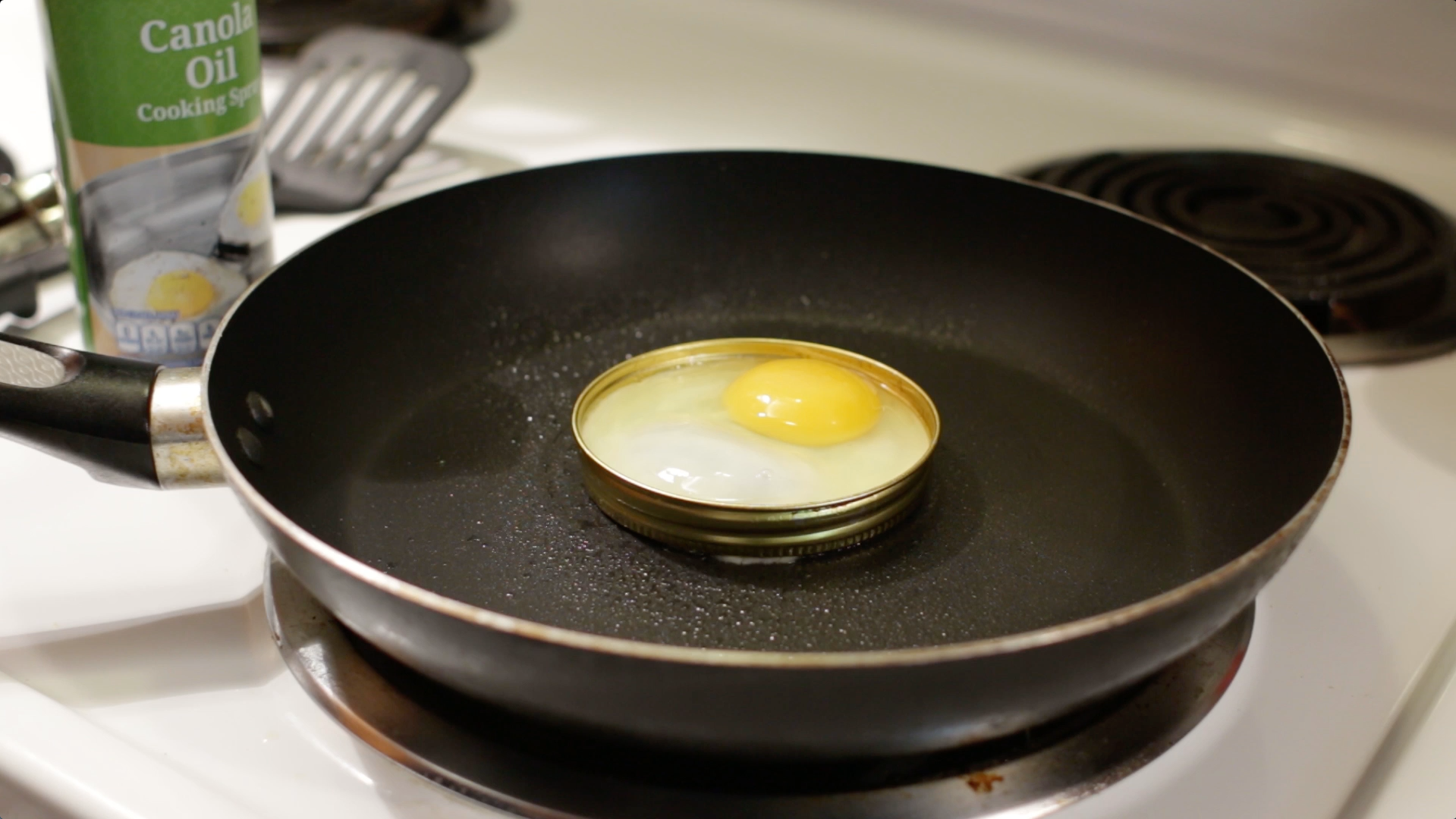 Cooking Eggs With Mason Jar Lid Rings - Kitchen Hack : 6 Steps (with ...