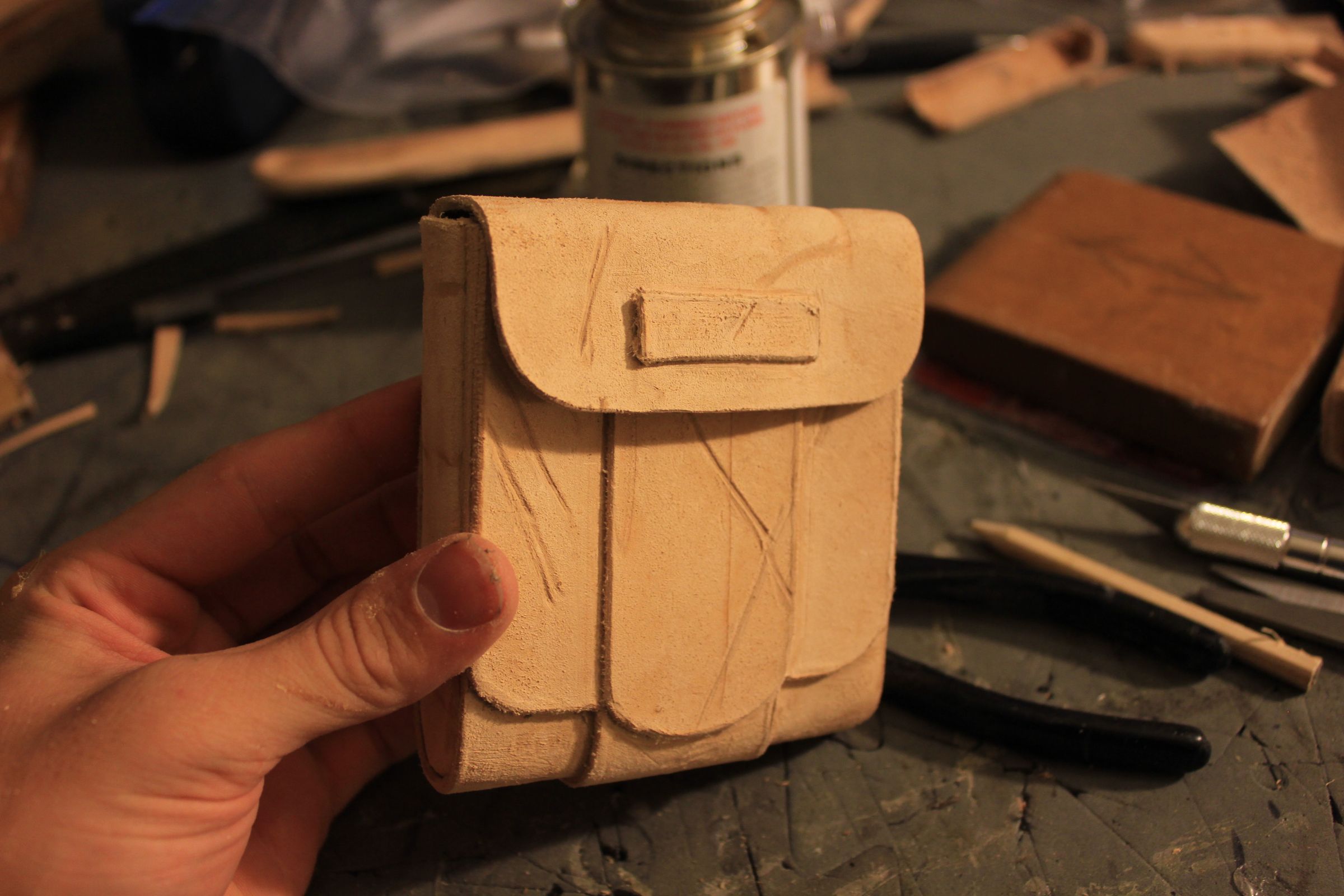 Leather Pouch Tutorial & Intro to Basic Leather Working : 11 Steps ...
