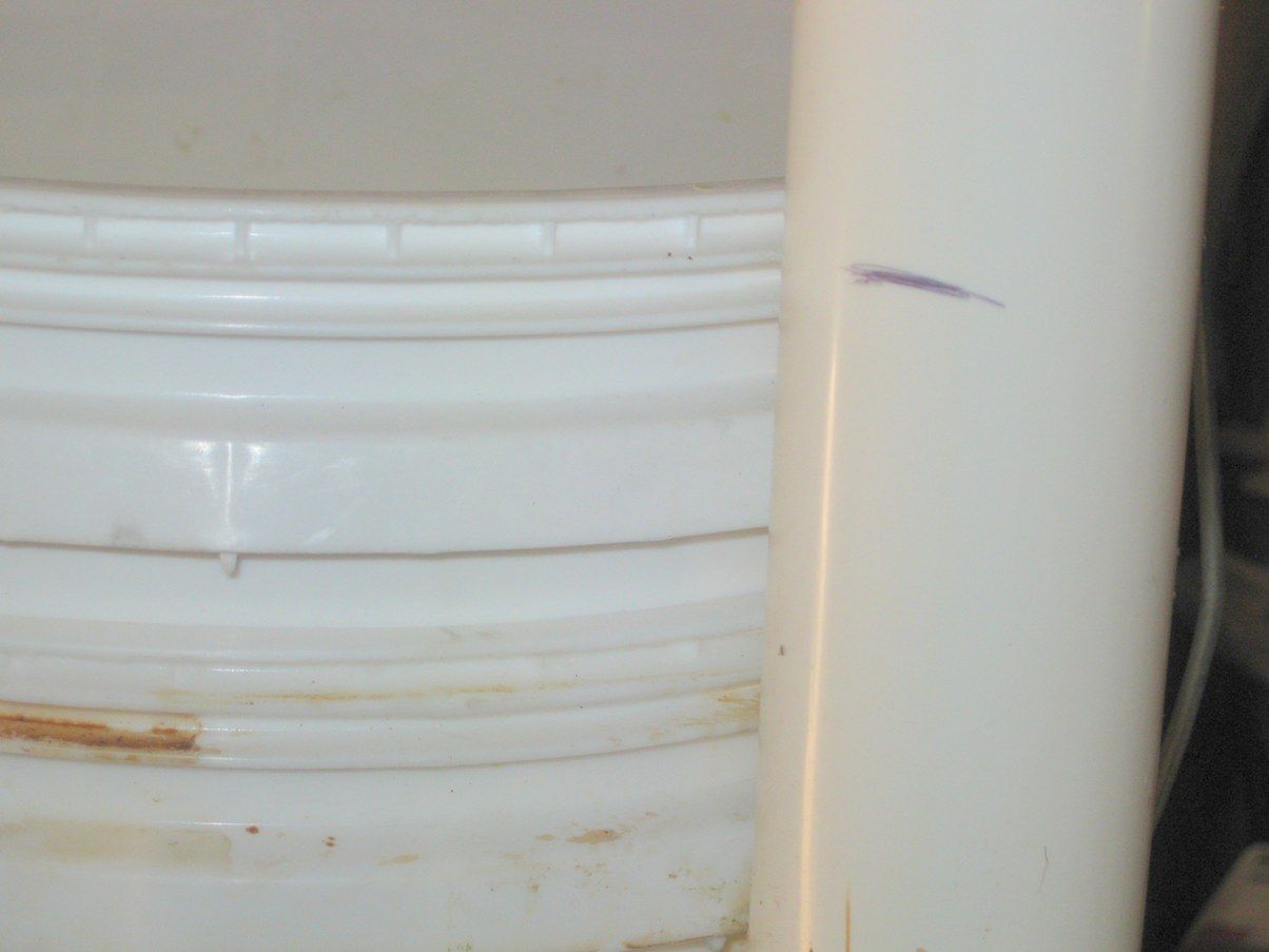 Self-watering Bucket Planter : 6 Steps (with Pictures) - Instructables