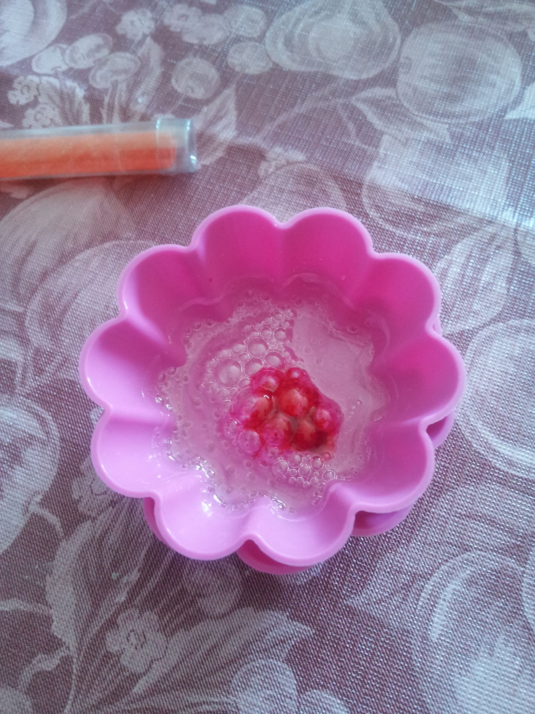 Edible Glass in 30 Seconds : 4 Steps (with Pictures) - Instructables