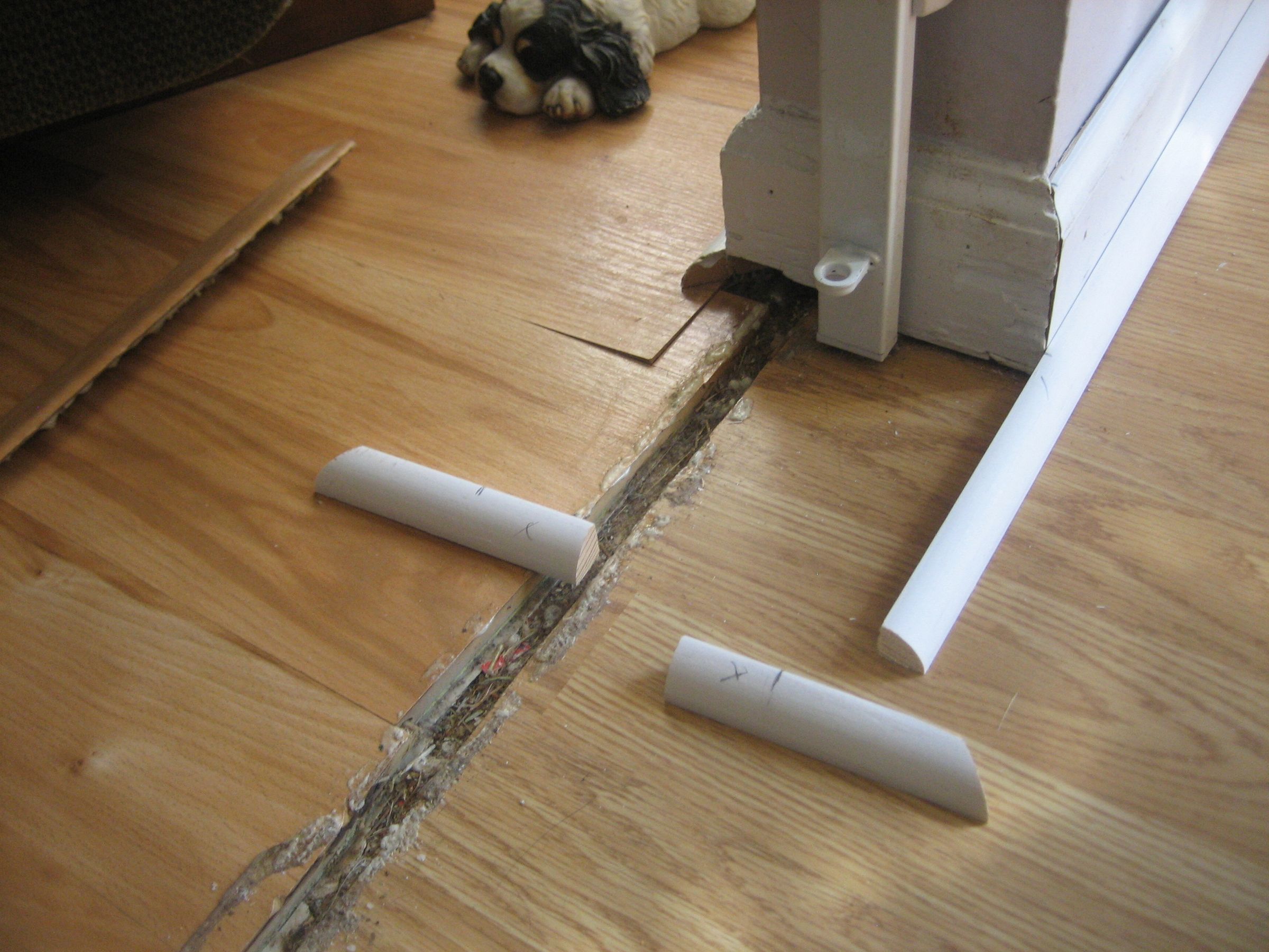 BASEBOARD MOLDING REPAIR : 8 Steps (with Pictures) - Instructables