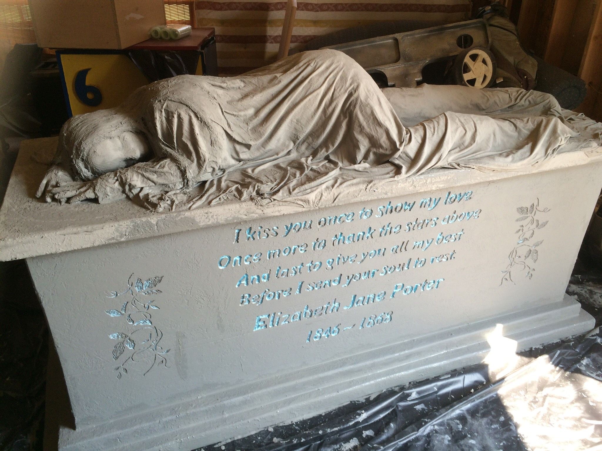 Halloween Crypt Prop : 7 Steps (with Pictures) - Instructables