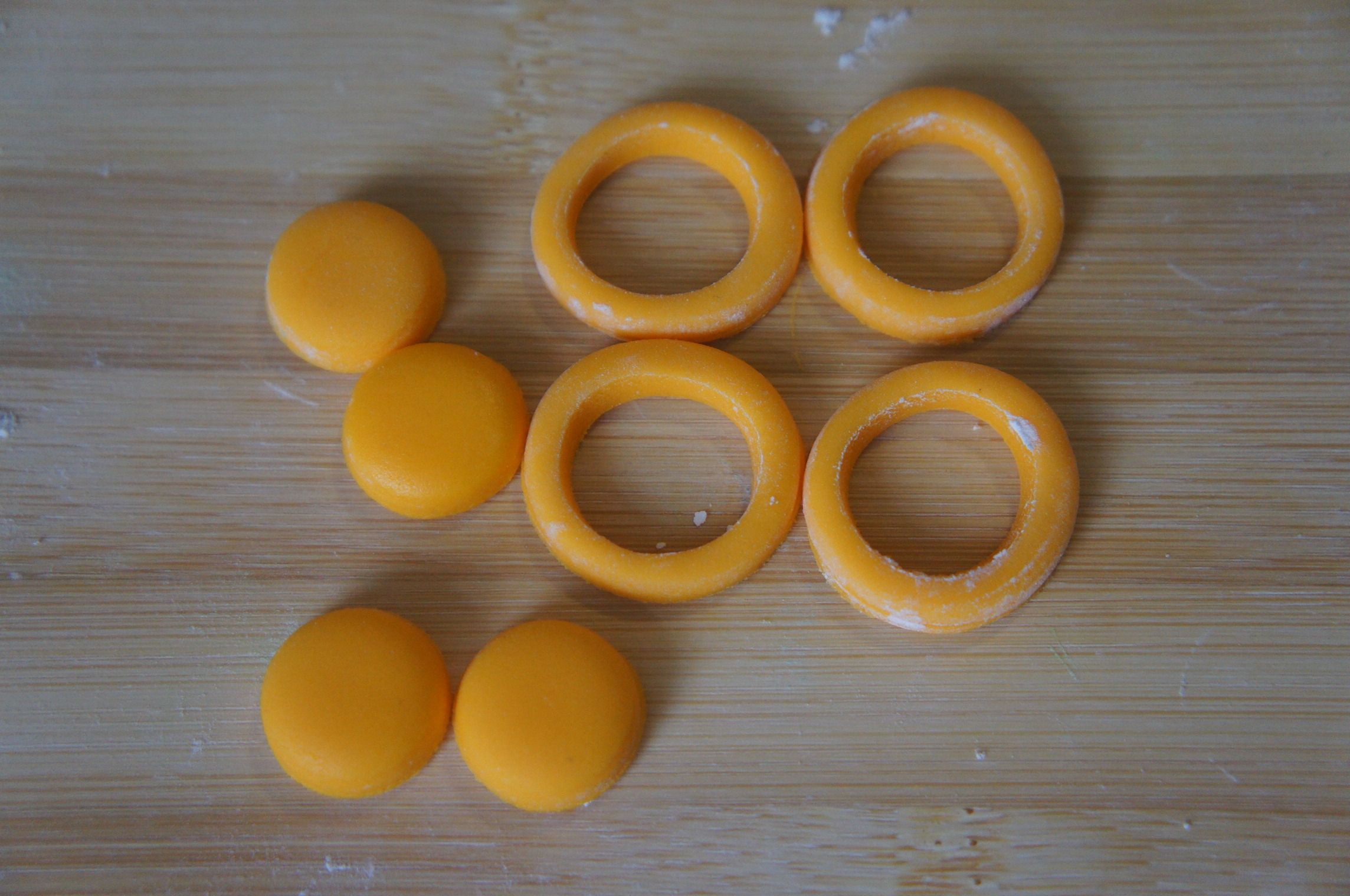 Edible Fondant Rings : 4 Steps (with Pictures) - Instructables