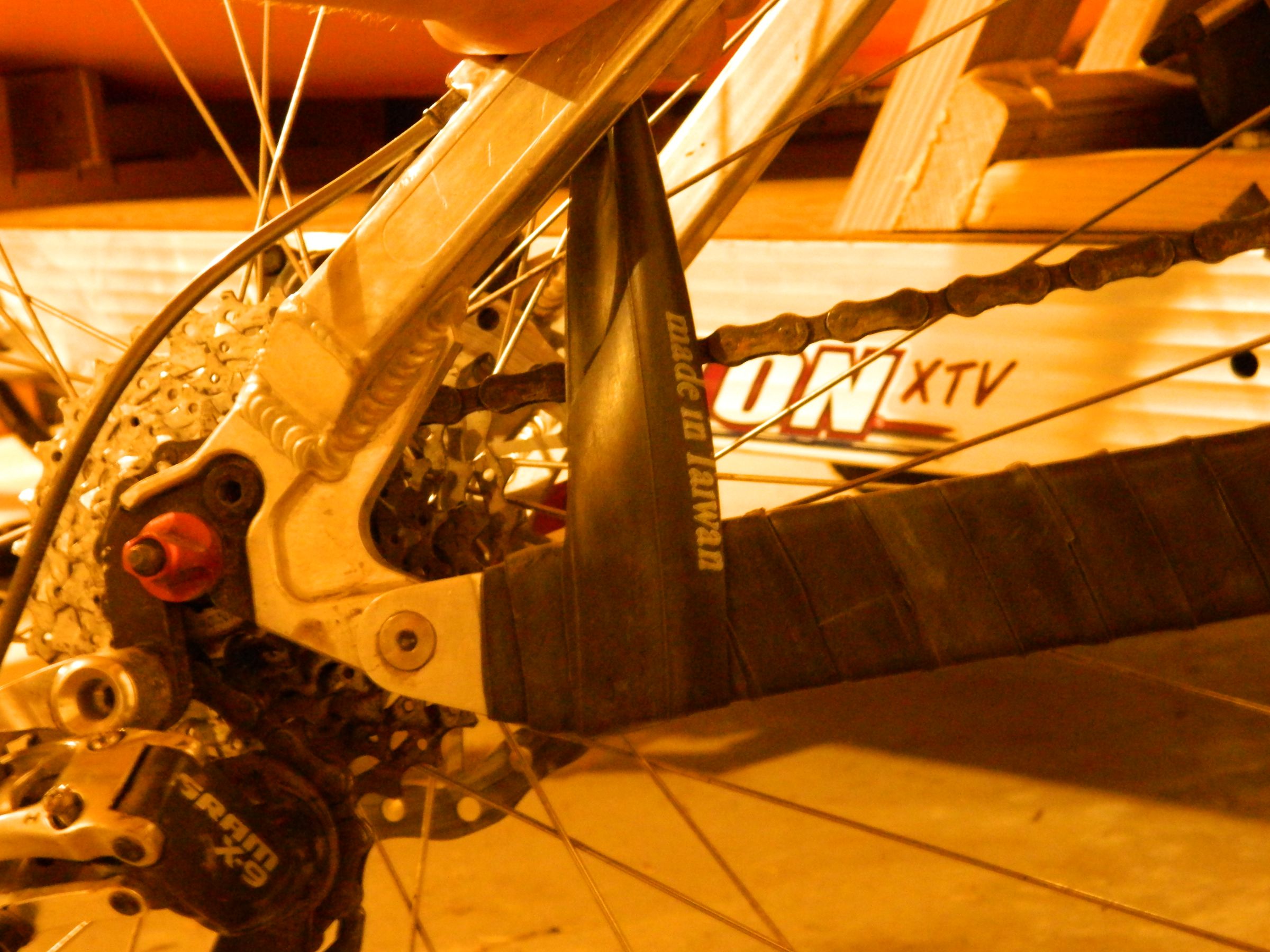 Bike Tire Chainstay Protector : 3 Steps - Instructables