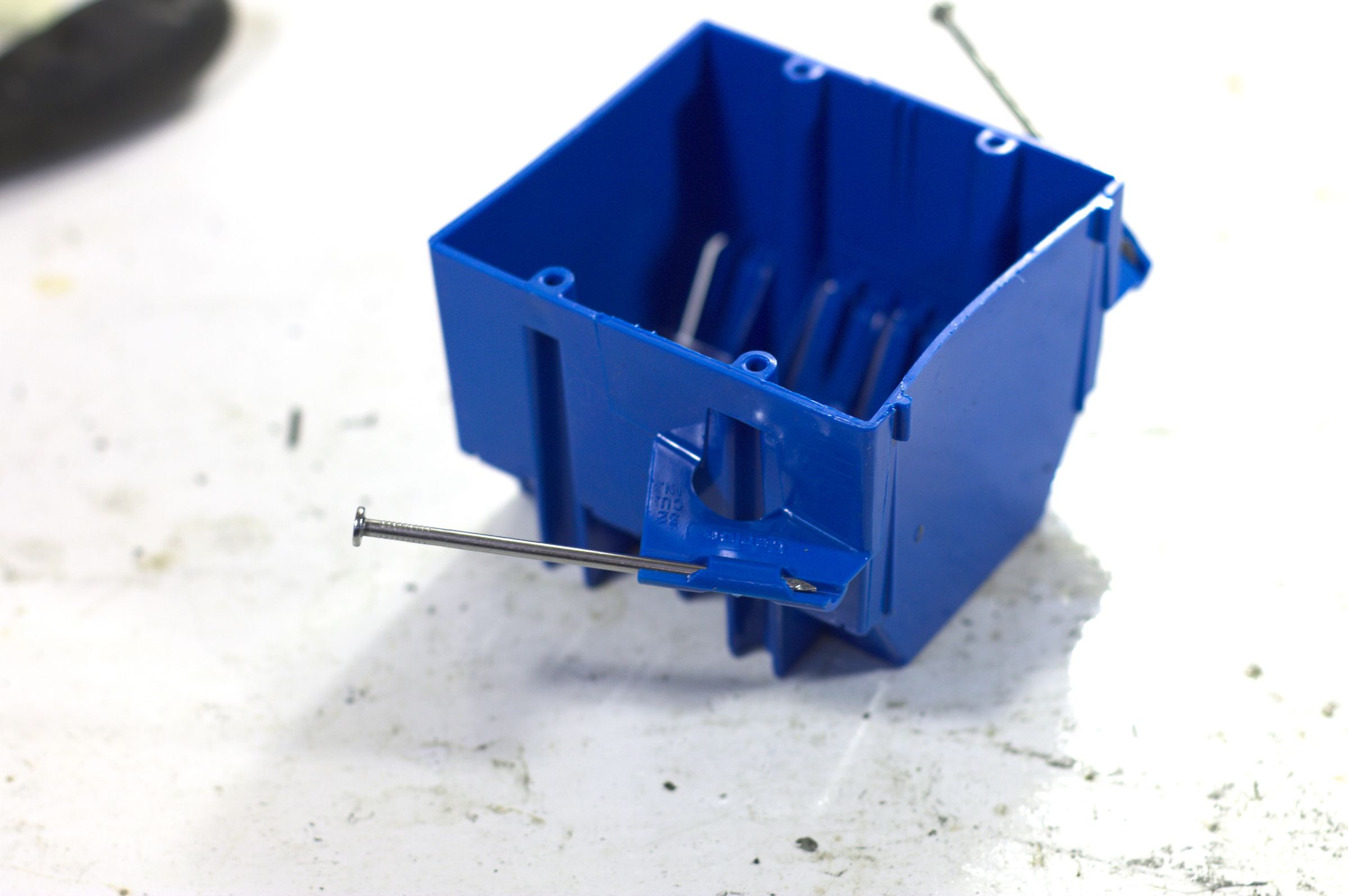 Thermostat-controlled Outlet : 9 Steps (with Pictures) - Instructables