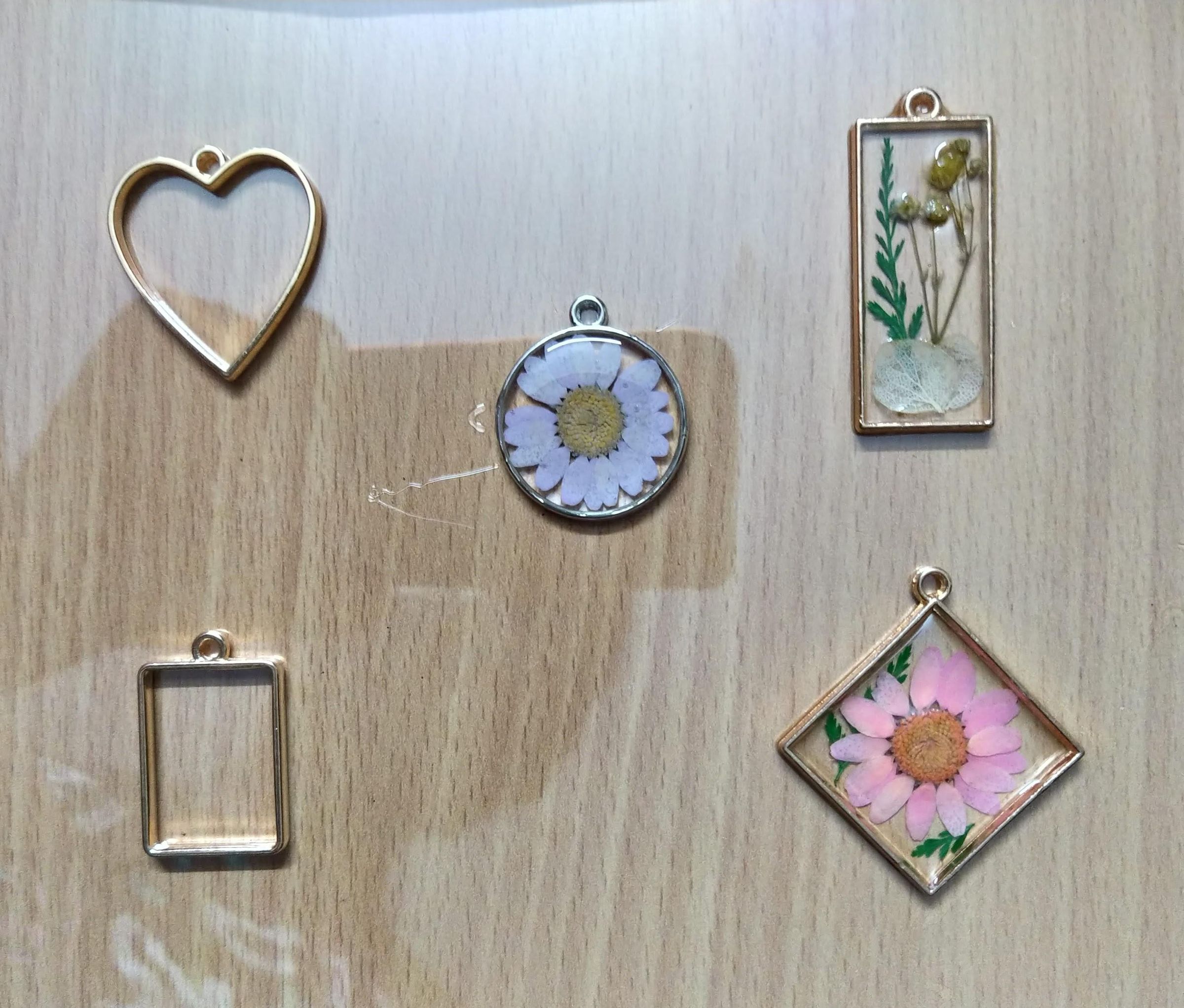 Botanical Resin Jewelry : 29 Steps (with Pictures) - Instructables