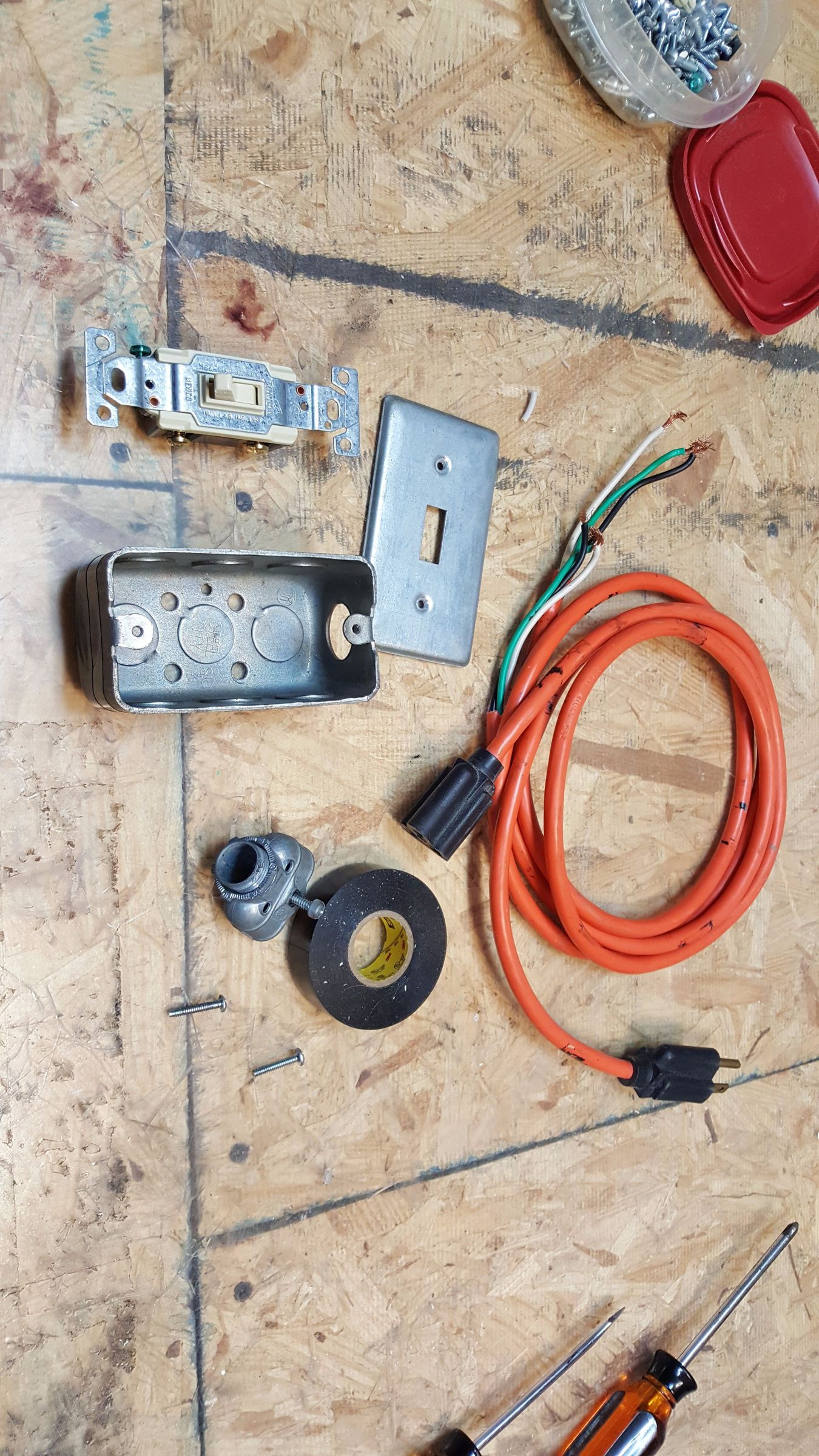 Auxiliary Switched Outlets : 5 Steps (with Pictures) - Instructables