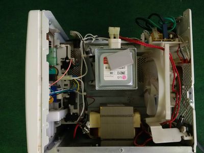 How to Repair a Microwave Oven : 8 Steps (with Pictures) - Instructables