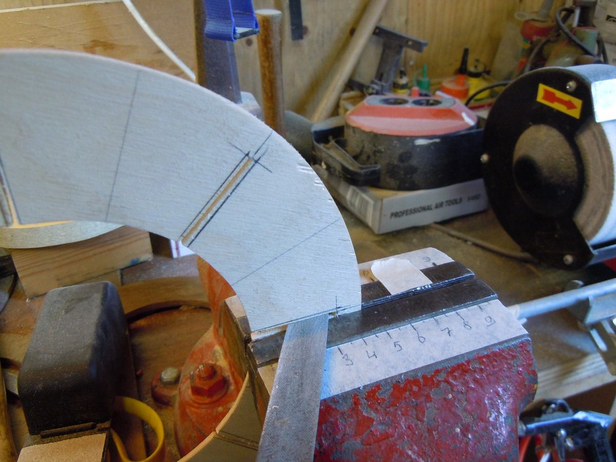Wooden Aperture : 7 Steps - Instructables