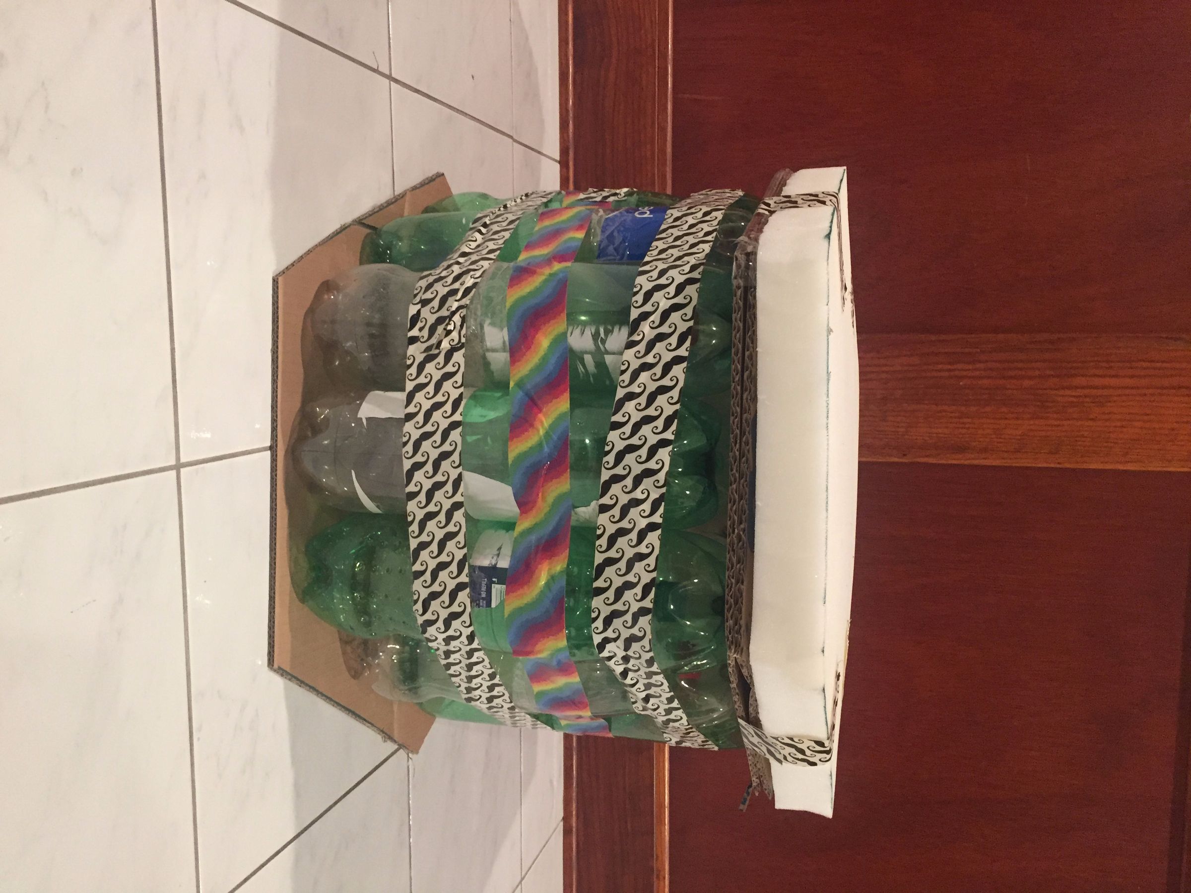 PLASTIC BOTTLE CHAIR : 6 Steps (with Pictures) - Instructables