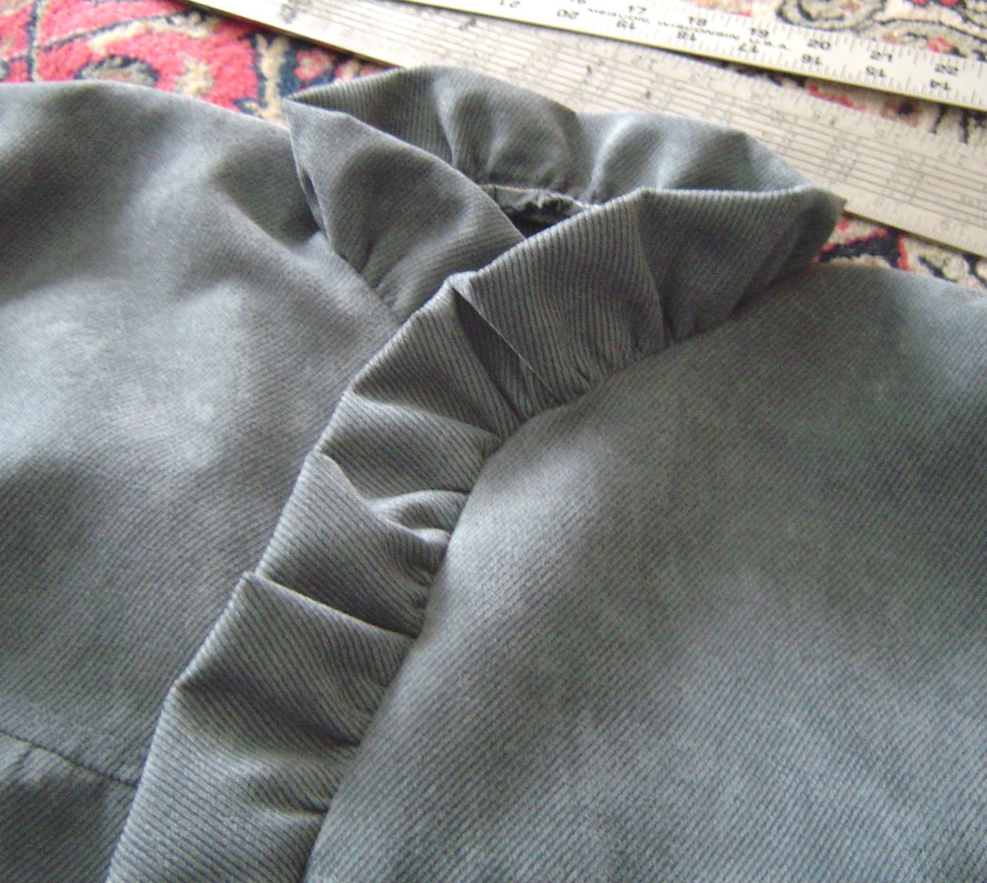 Blue Velvet Bog Coat : 19 Steps (with Pictures) - Instructables