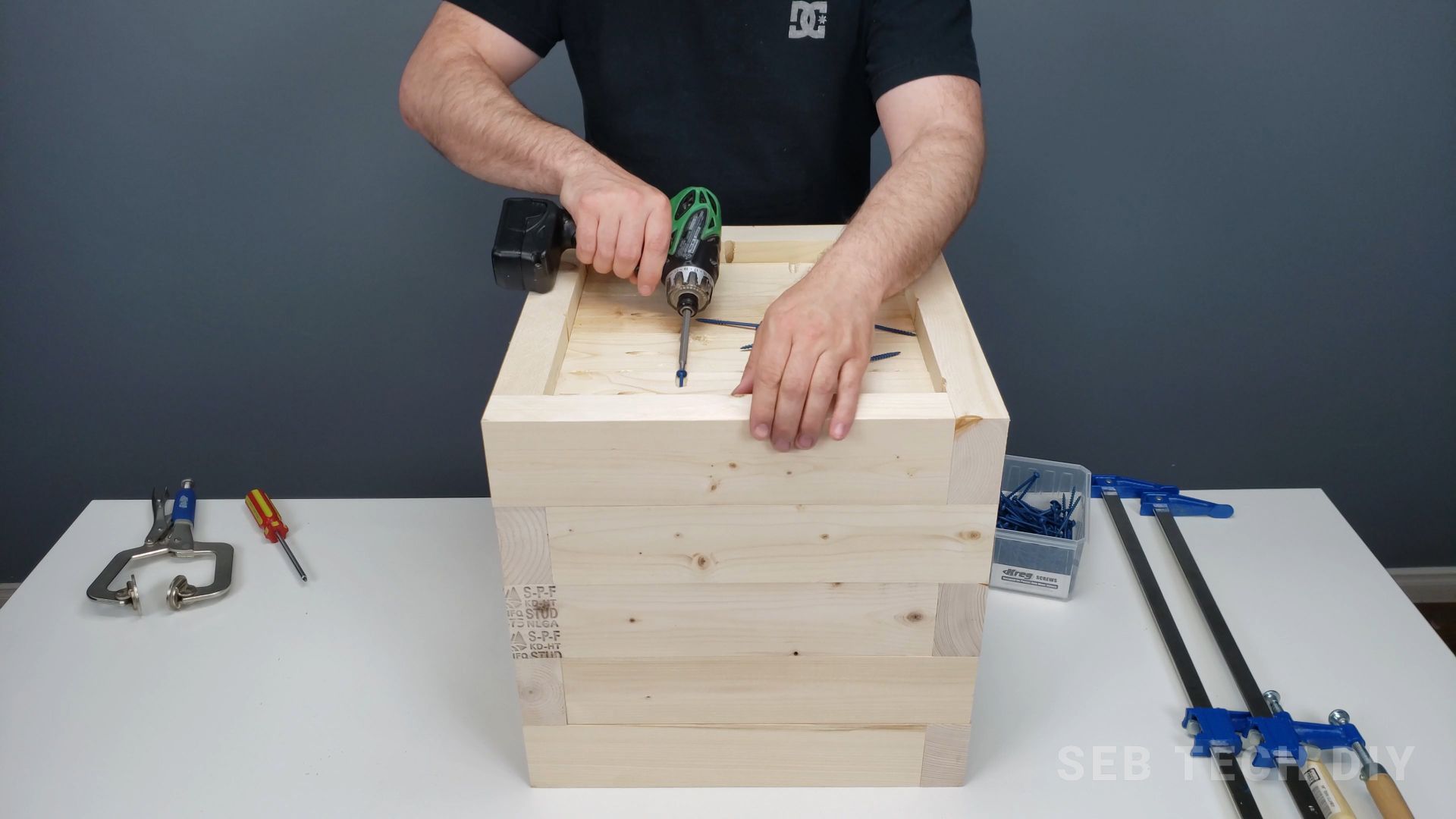 DIY Modern Planter Box / Made With 2x4's : 16 Steps (with Pictures ...