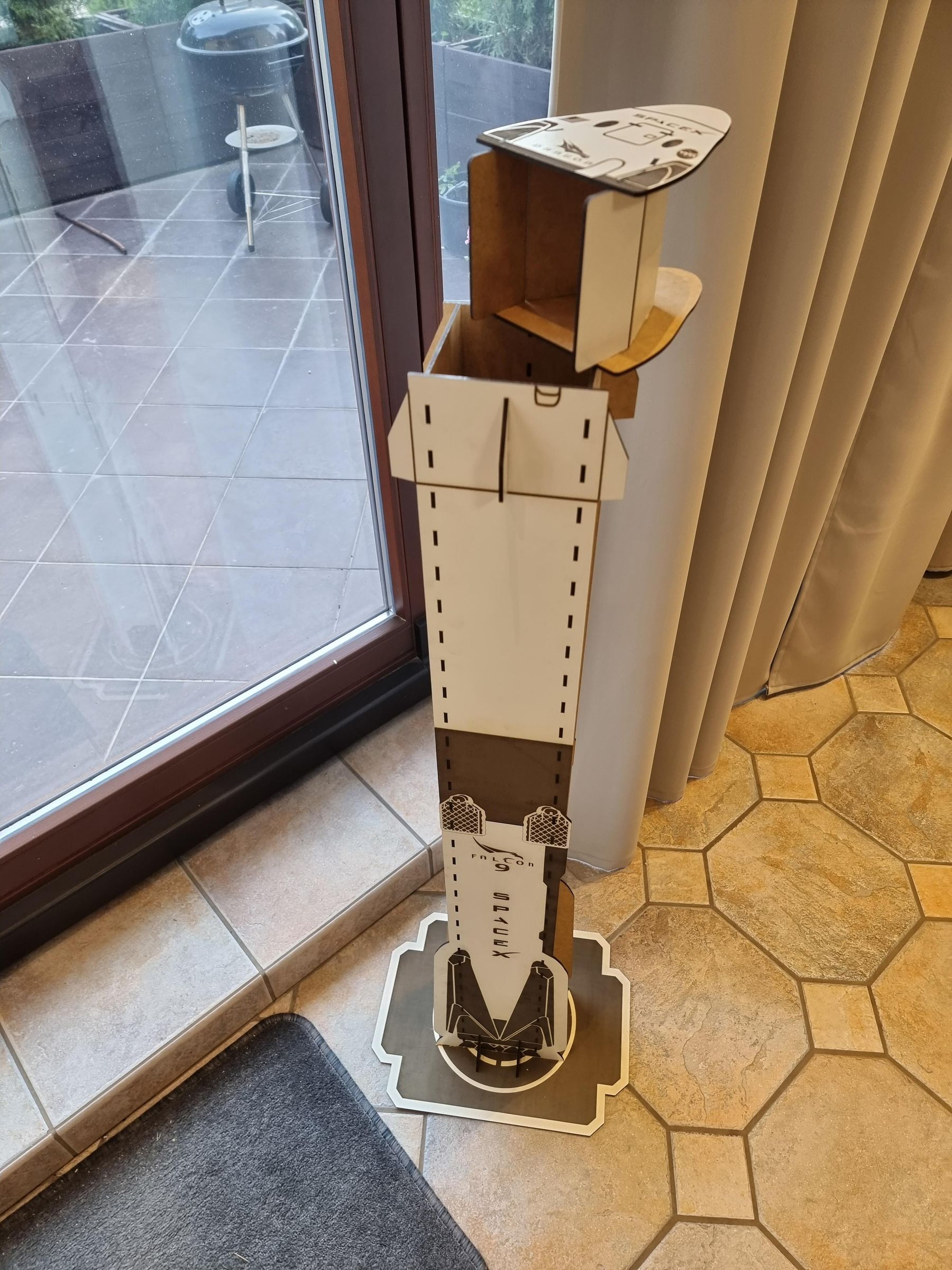 Falcon 9 Socks Dispenser, With Dragon and Doge on Board! : 11 Steps ...