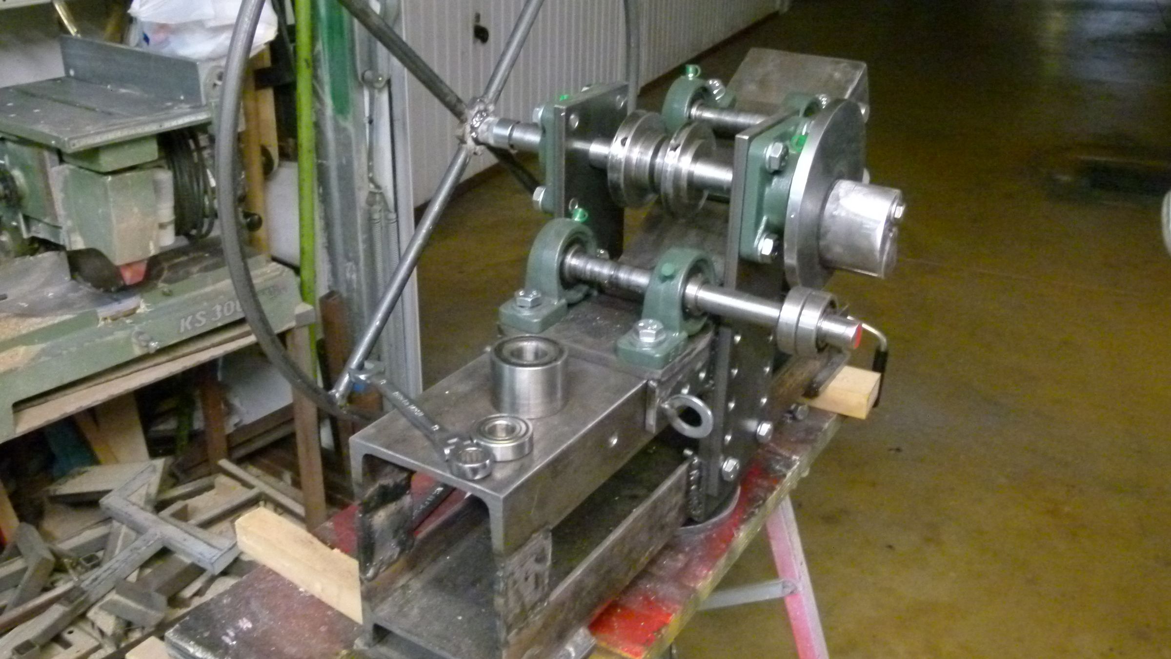 DIY - Metal Roller Bender : 6 Steps (with Pictures) - Instructables