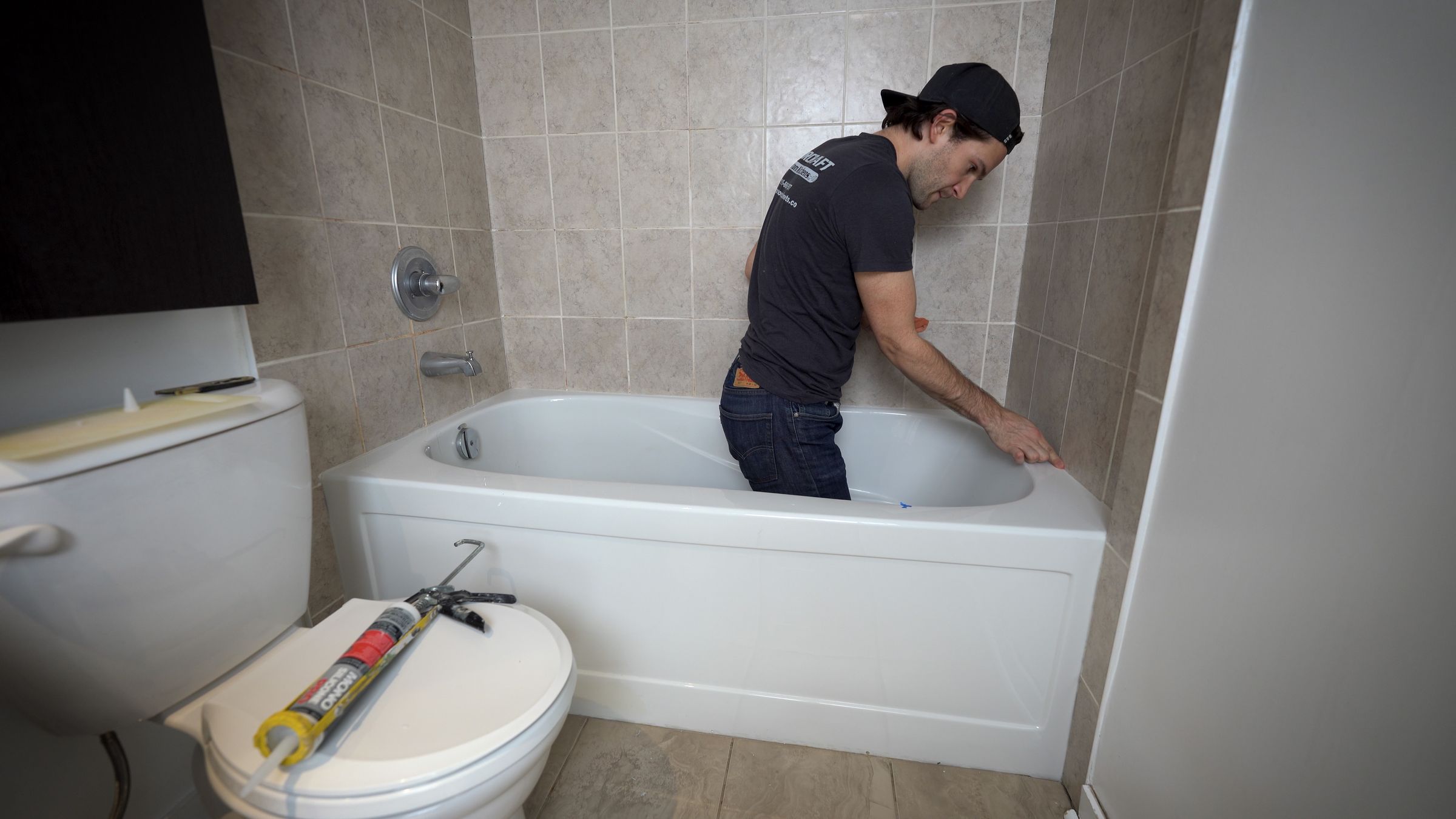 Fixing Moldy Caulking in the Bathroom : 12 Steps (with Pictures ...
